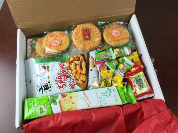 March 2015 Universal Yums International Snack Subscription Box Review ...