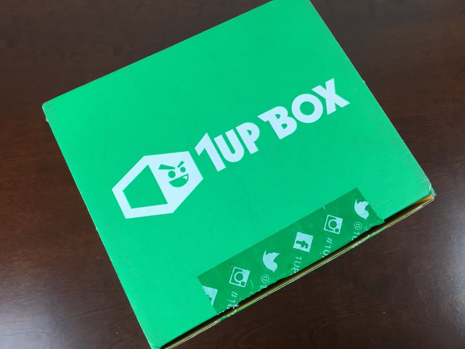 April 2015 1Up Box Gamer Subscription Review + Coupon - Hello Subscription