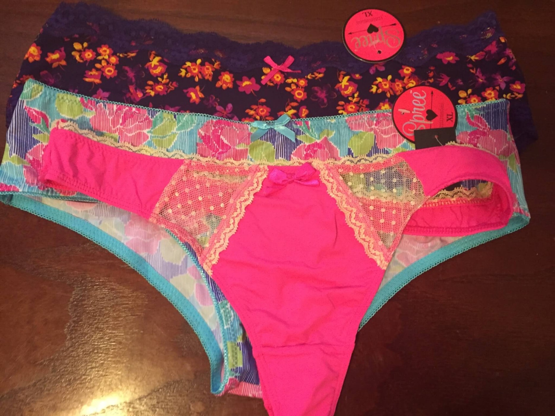 Splendies Reviews: Get All The Details At Hello Subscription!