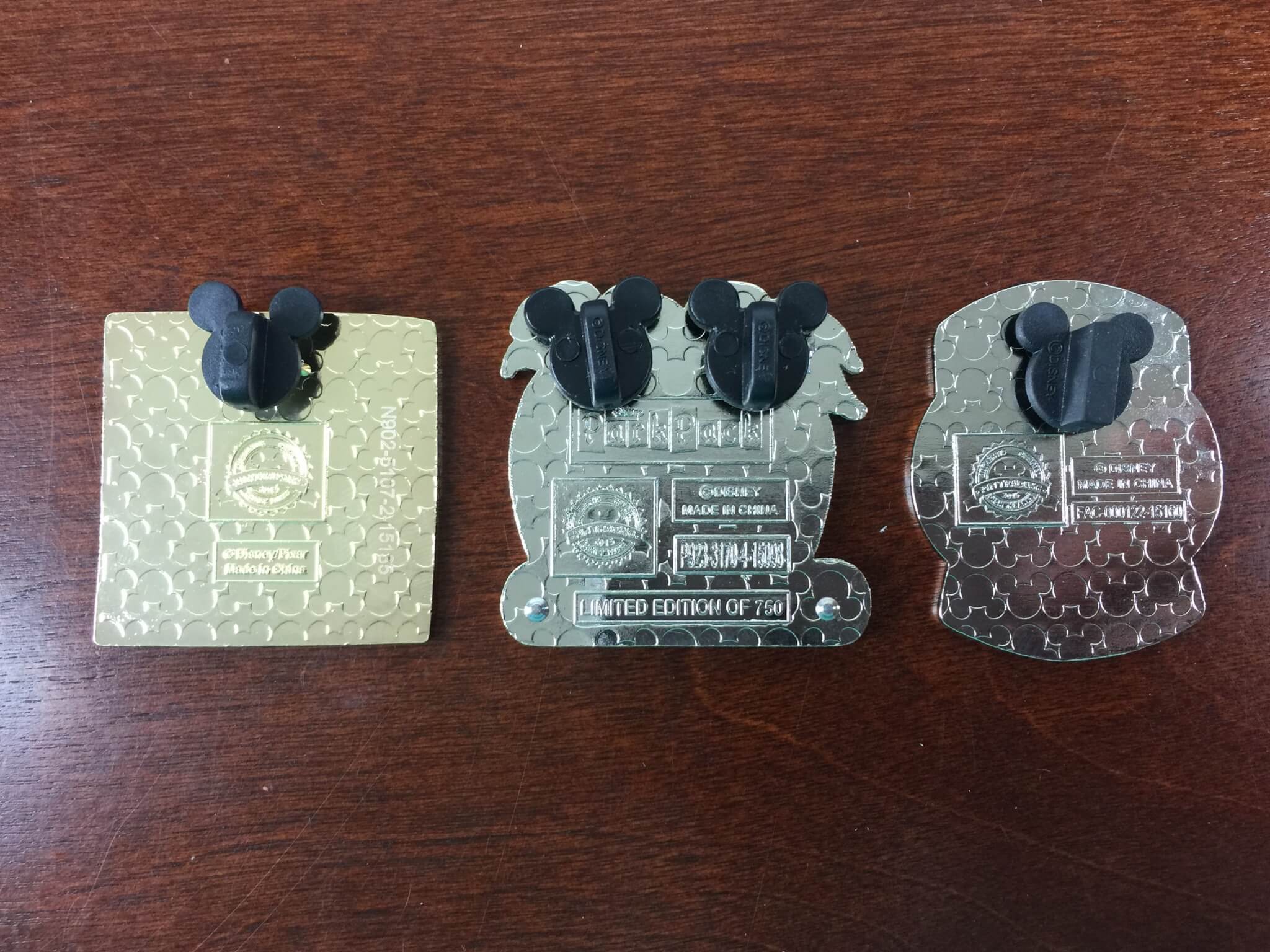 August 2015 Disney Park Pack: Pin Trading Edition Review - Hello ...