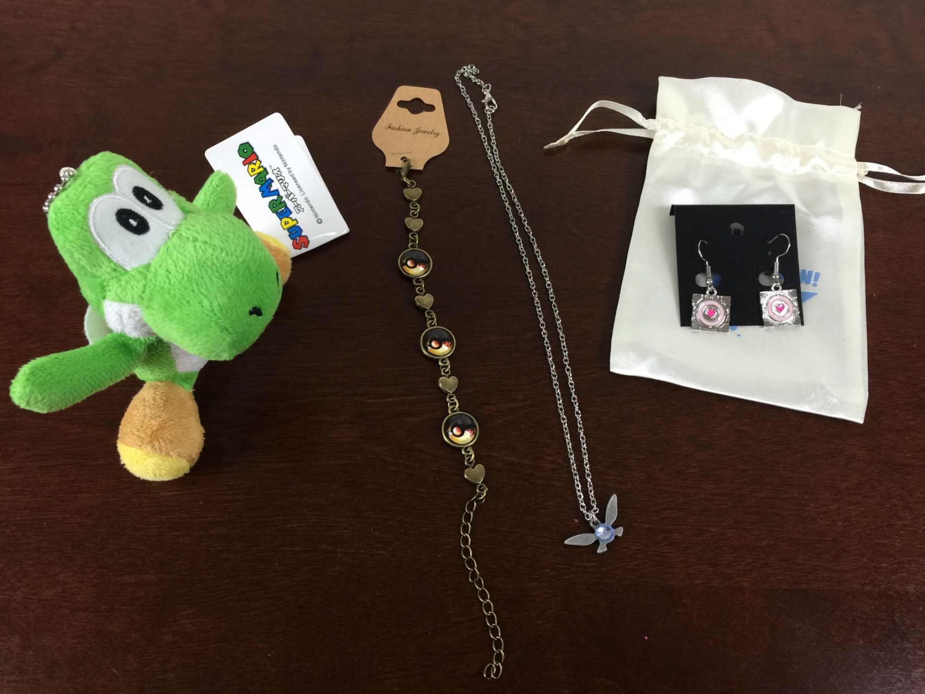 Gamer Girl Monthly Subscription Box Review - August 2015 - Hello ...