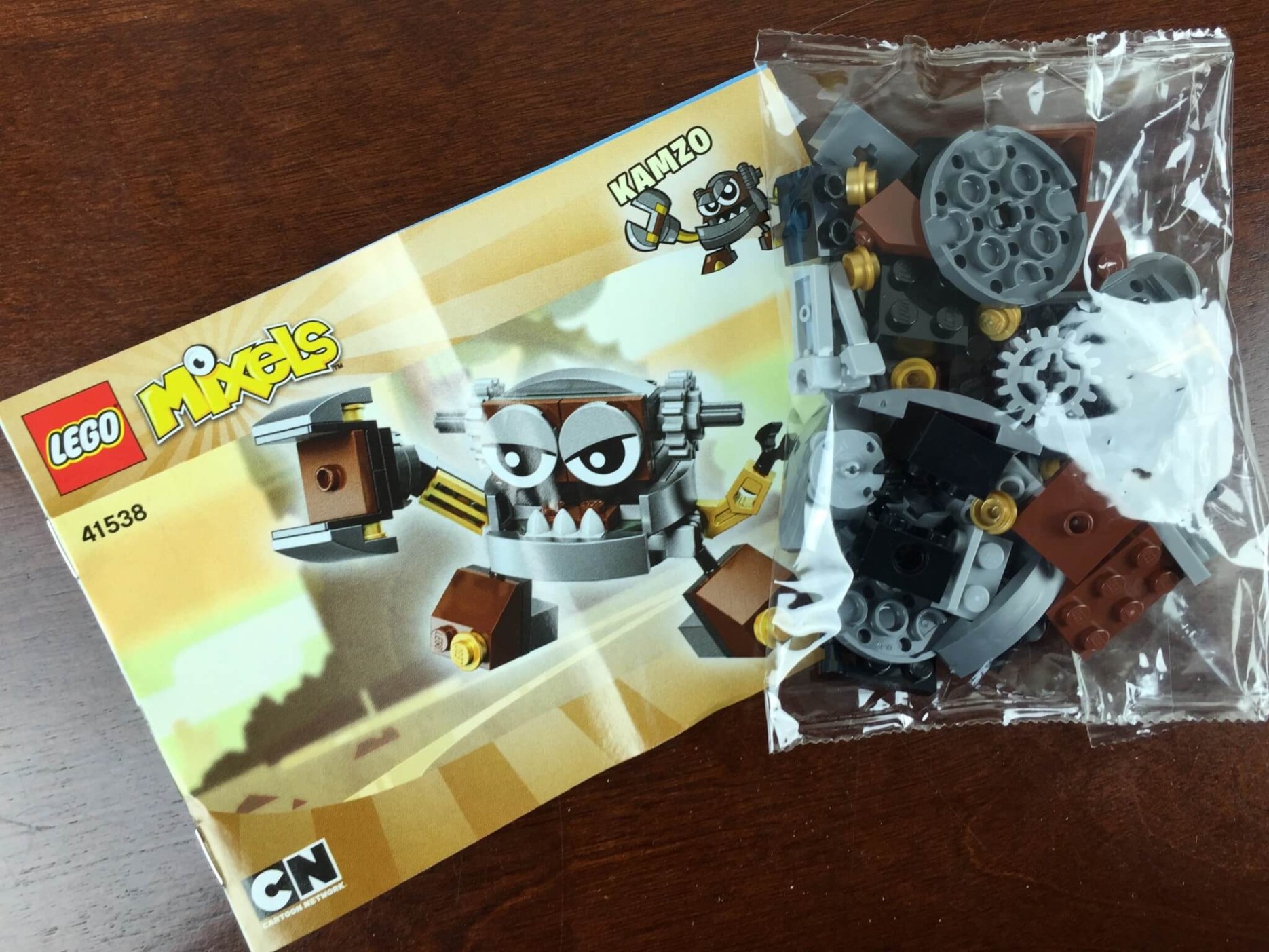 BrickBox Subscription Box Review - October 2015 - hello subscription