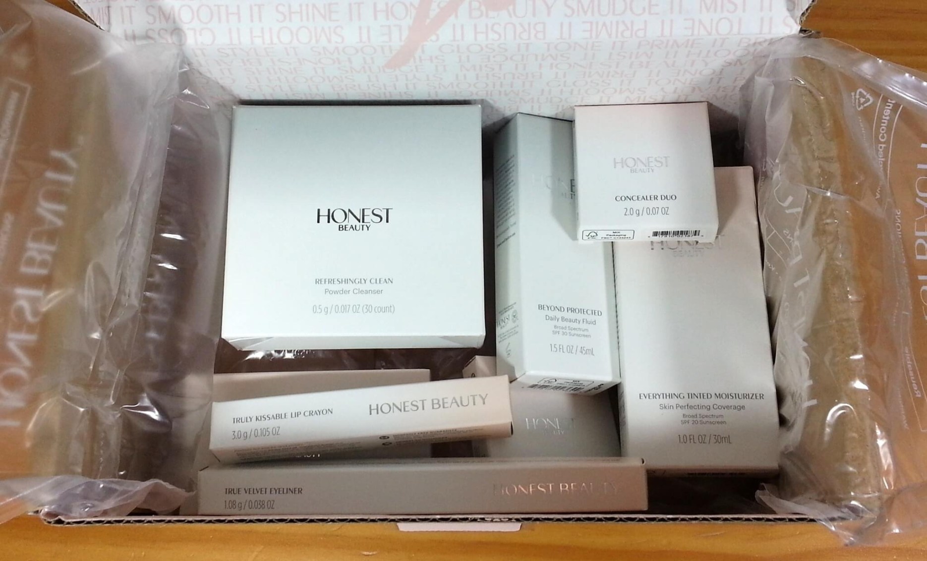 Honest Beauty Bundle Review - Hello Subscription