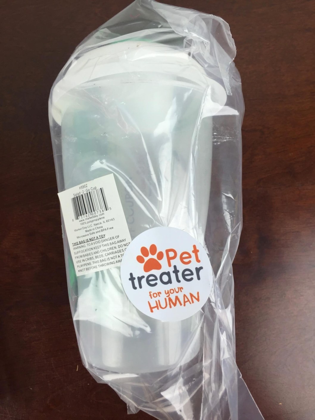 Pet Treater January 2016 Dog Subscription Box Review + Free Pet Bed ...