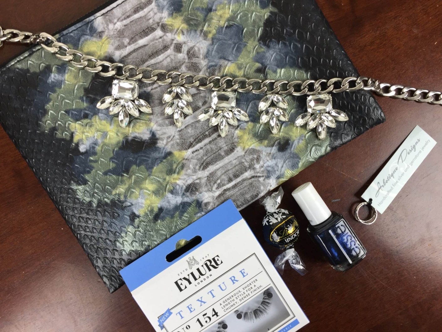 Happy Rebel Box Reviews: Get All The Details At Hello Subscription!