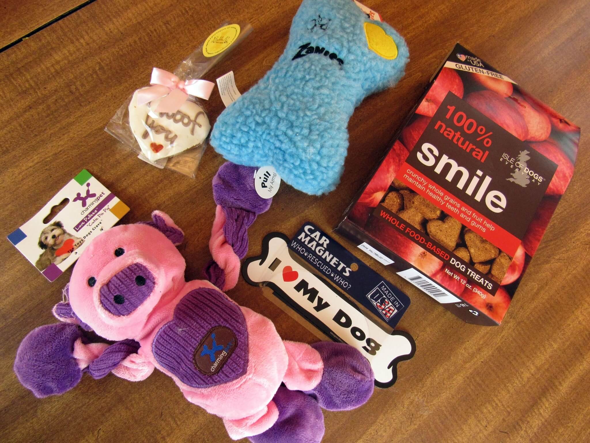 February 2016 PetGiftBox Dog Subscription Box Review + 50% Off Coupon ...