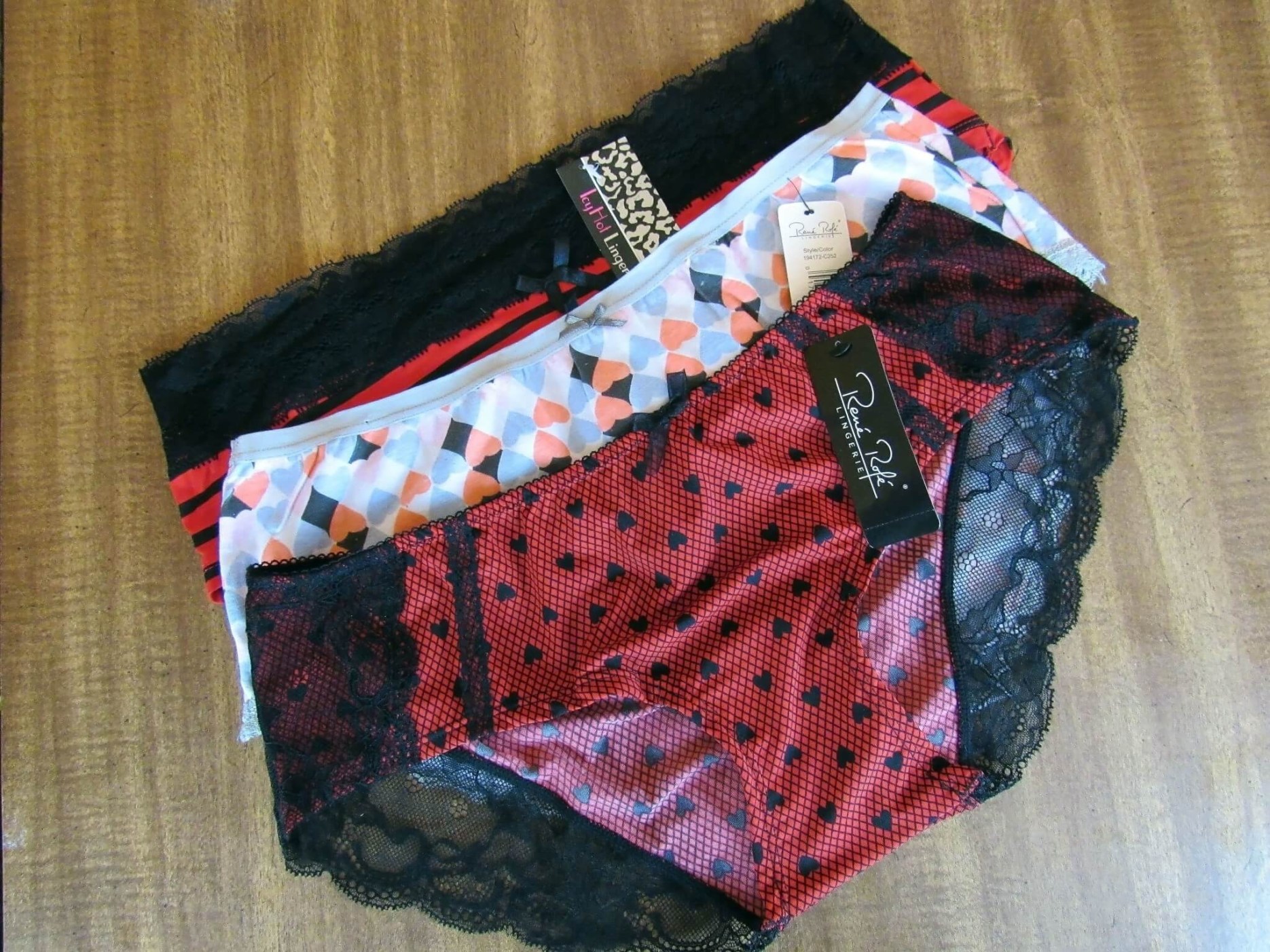 Splendies Reviews: Get All The Details At Hello Subscription!