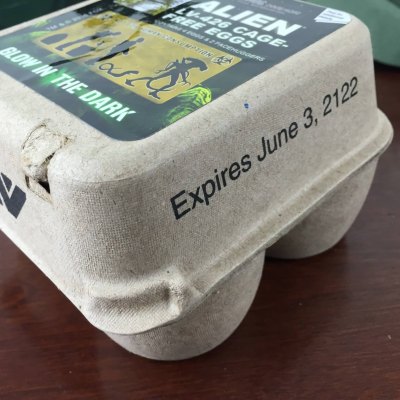 Loot Crate ALIENS Limited Edition Crate Review - hello subscription