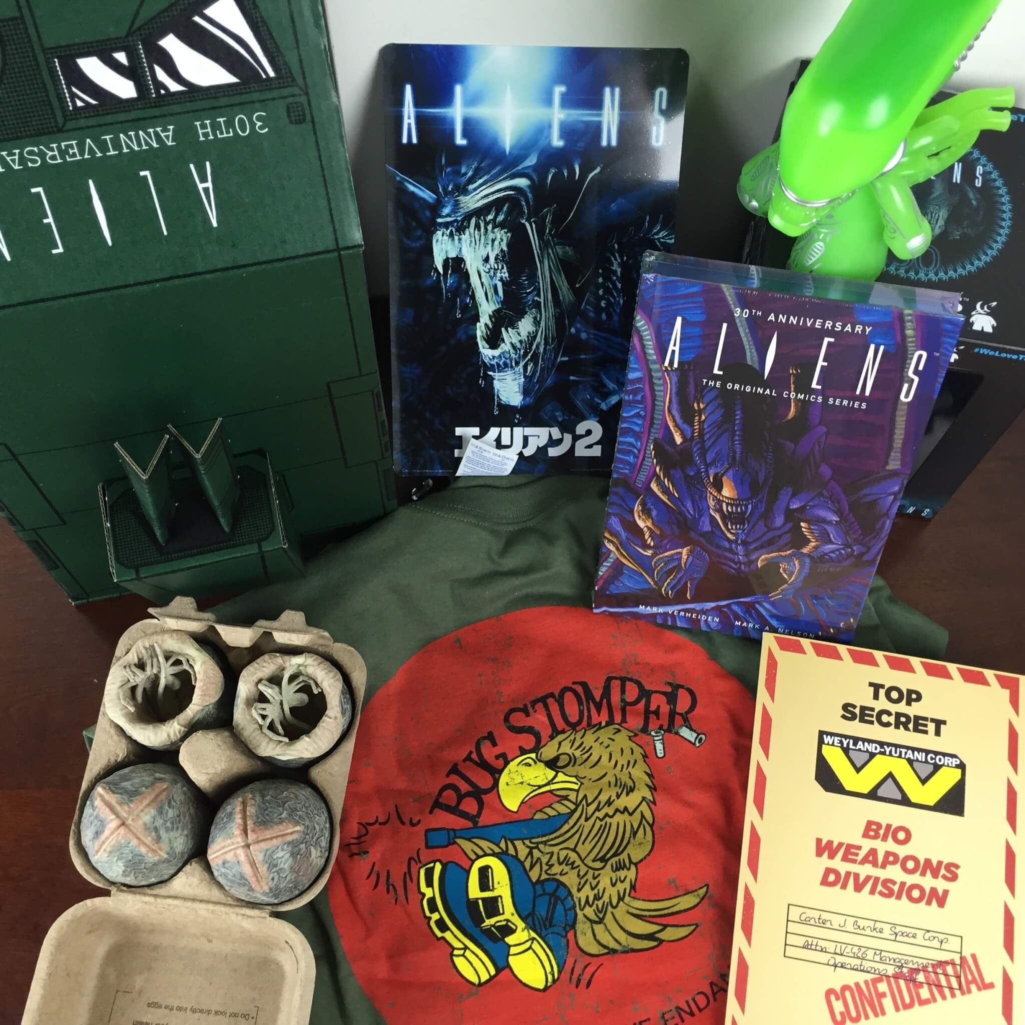Loot Crate ALIENS Limited Edition Crate Review - hello subscription