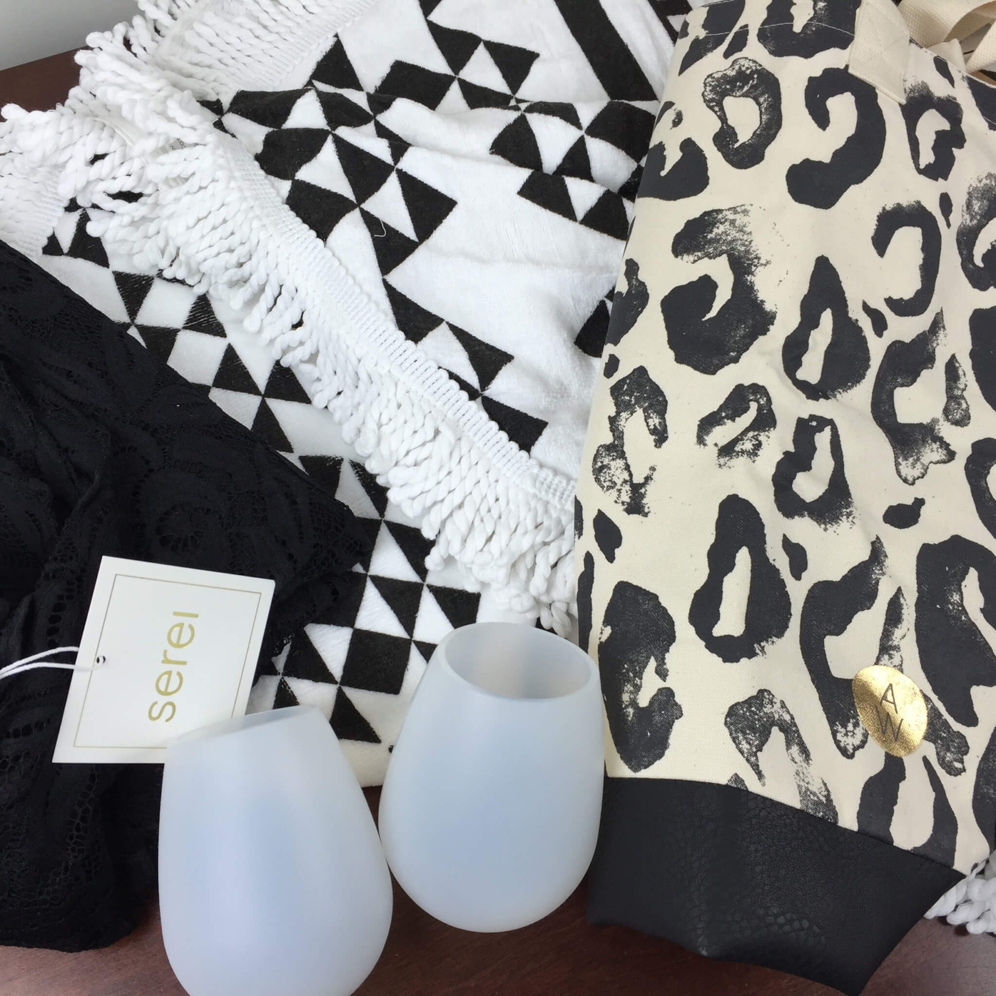 Happy Rebel Subscription Box Review + Coupon - Summer 2016 - Hello ...