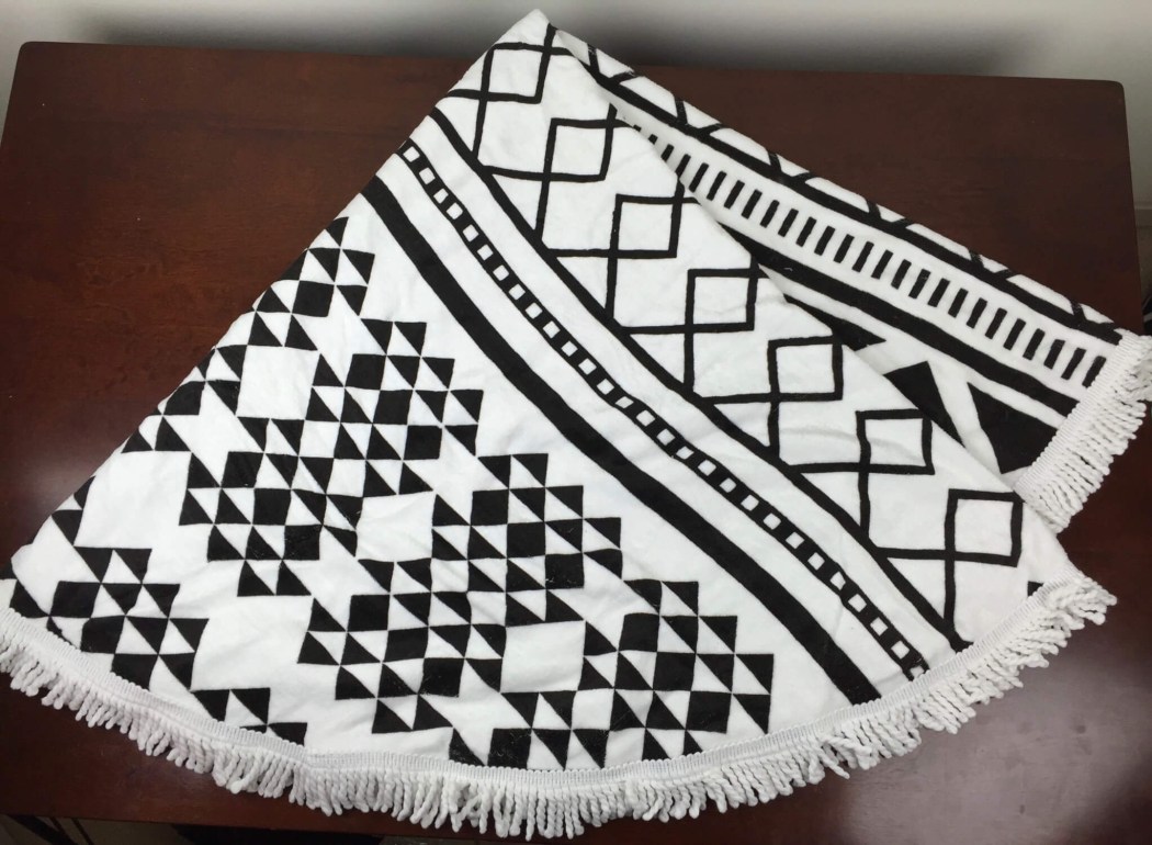 Happy Rebel Subscription Box Review + Coupon - Summer 2016 - Hello ...