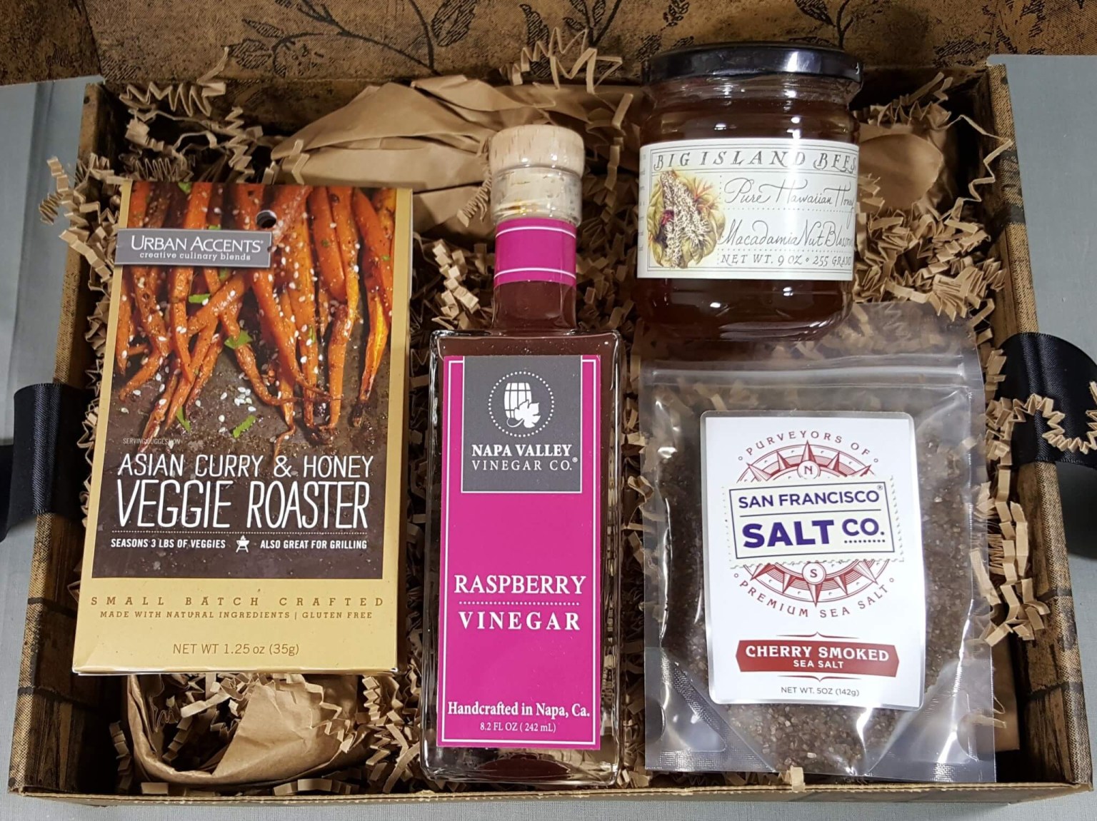 Taste Trunk Reviews: Get All The Details At Hello Subscription!