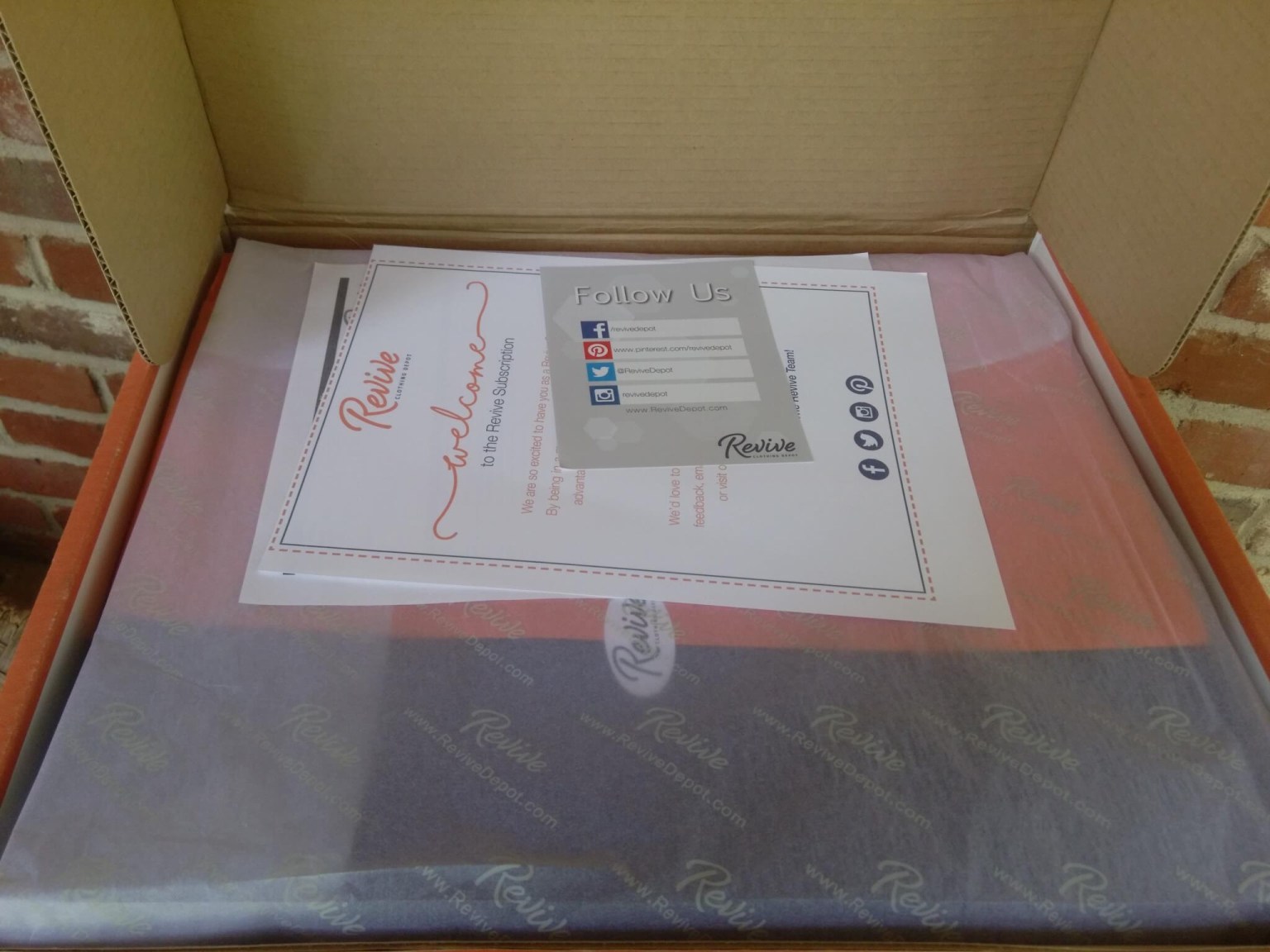 Revive Clothing Depot Subscription Box Review - July 2016 - Hello ...