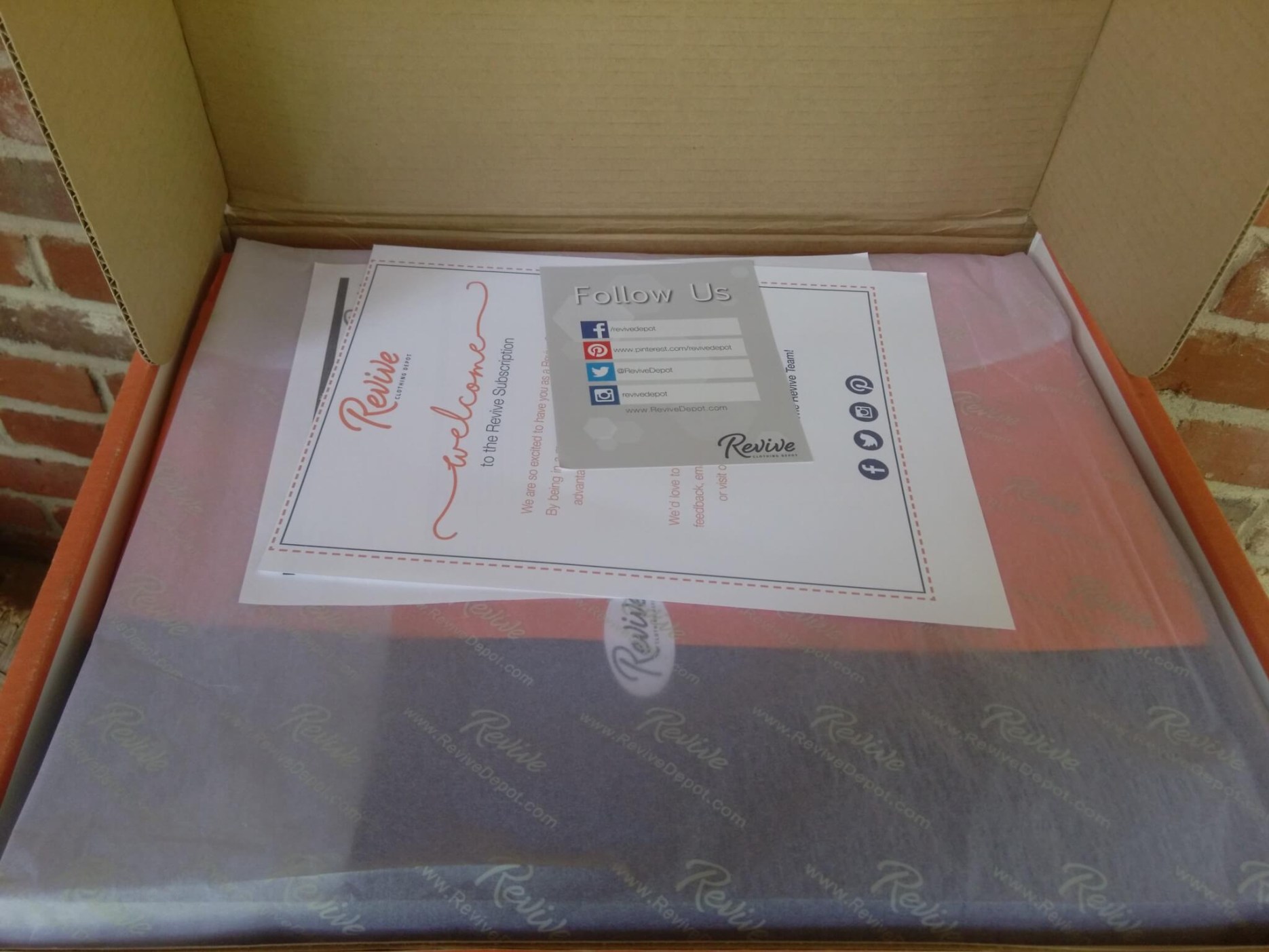 Revive Clothing Depot Subscription Box Review - July 2016 - Hello ...