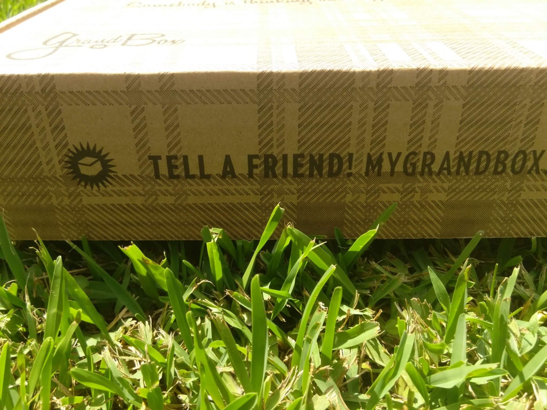 GrandBox Subscription Box Review & Coupon - August 2016 - Hello ...