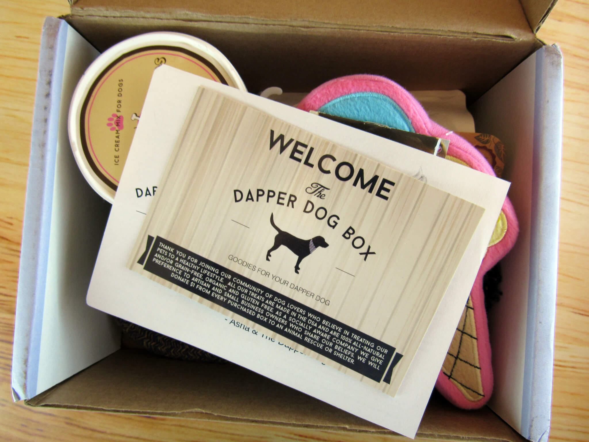 The Dapper Dog Box August 2016 Subscription Box Review + Coupon - Hello ...