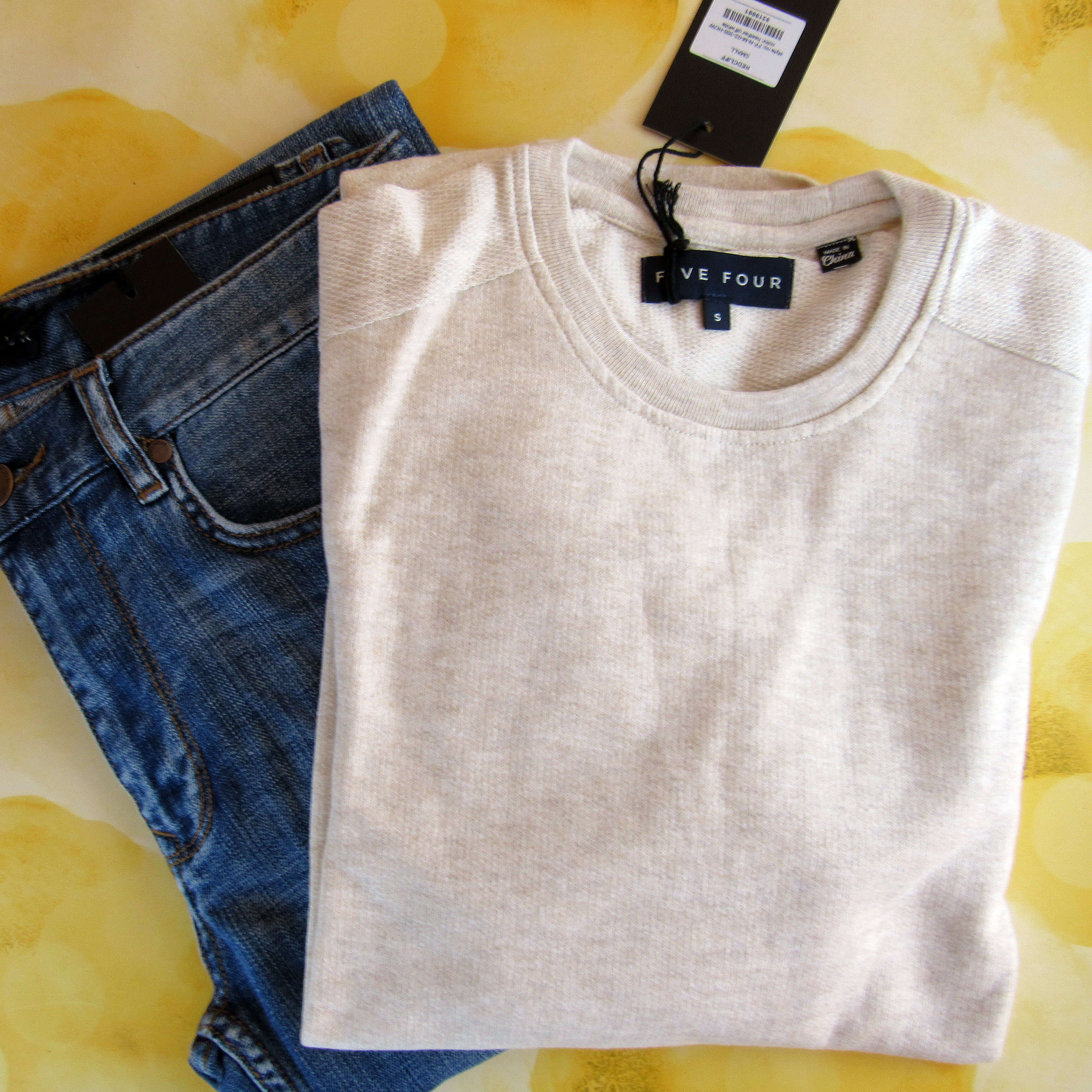 Five Four Club Subscription Box Review & Coupon - October 2016 - Hello ...