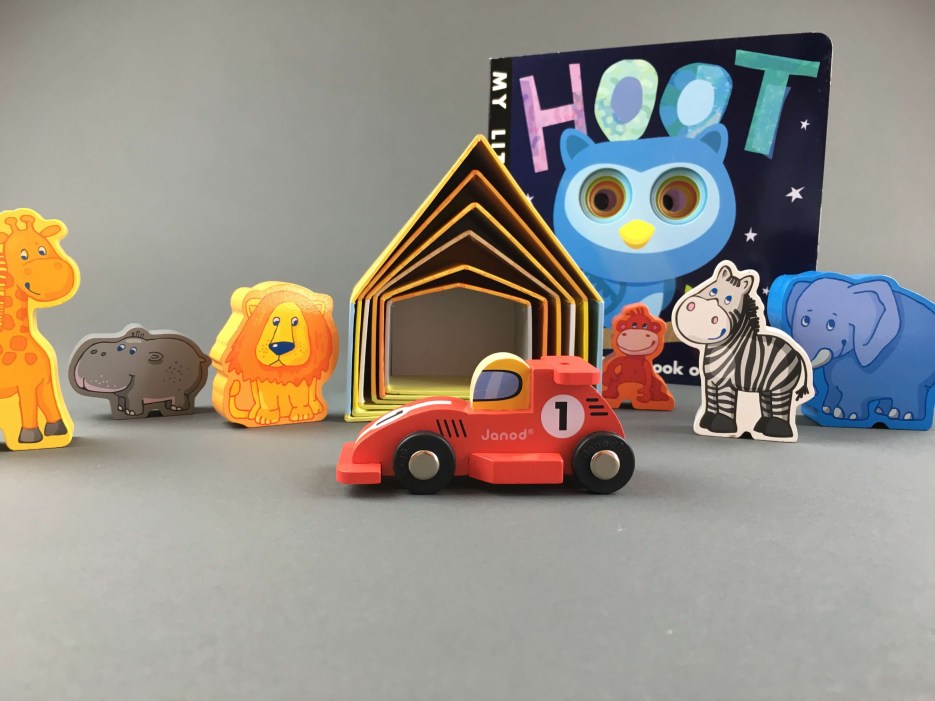 HOOT For Kids Reviews: Get All The Details At Hello Subscription!