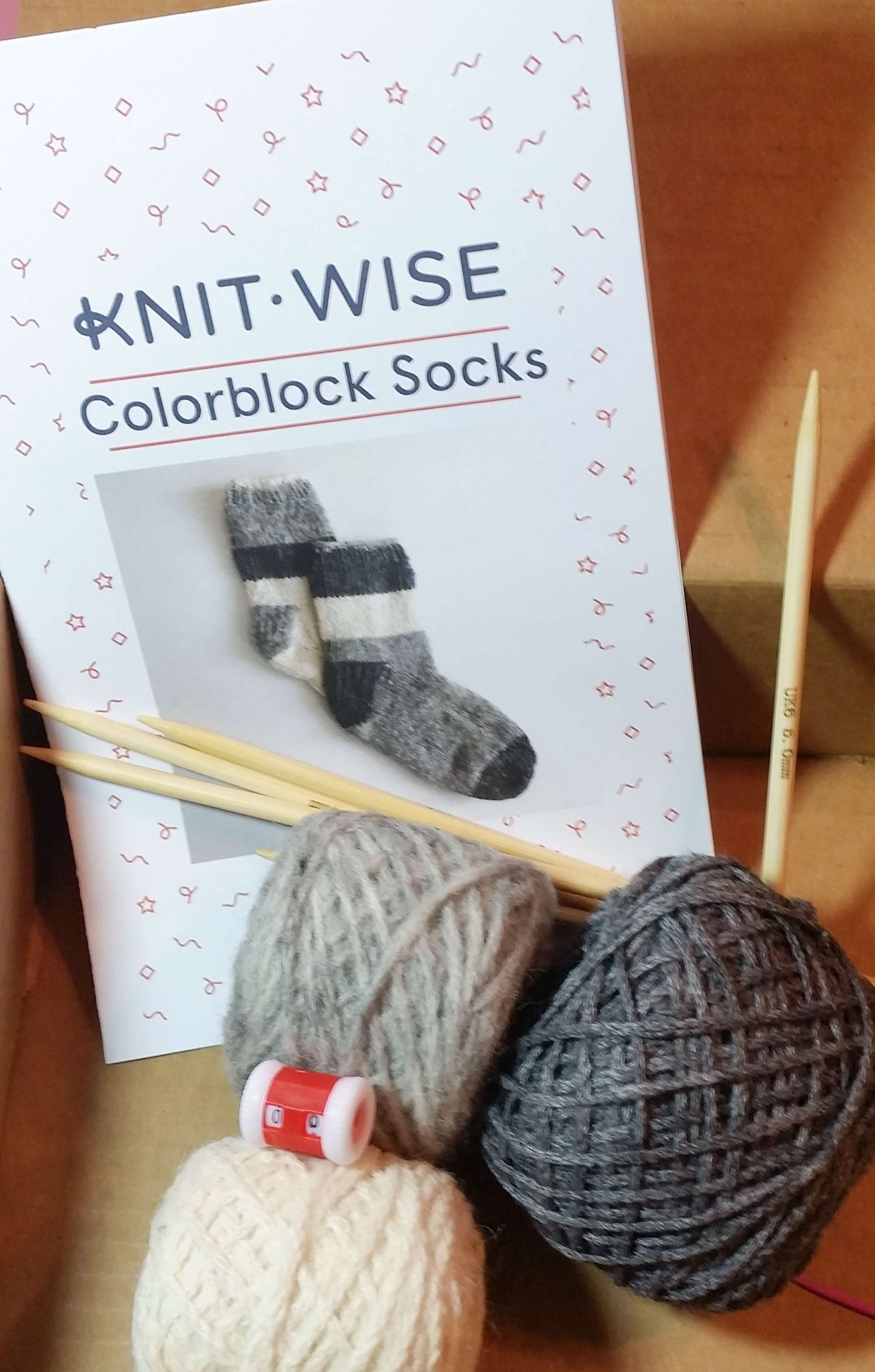 Knit-Wise Subscription Box Review - December 2016 - Hello Subscription