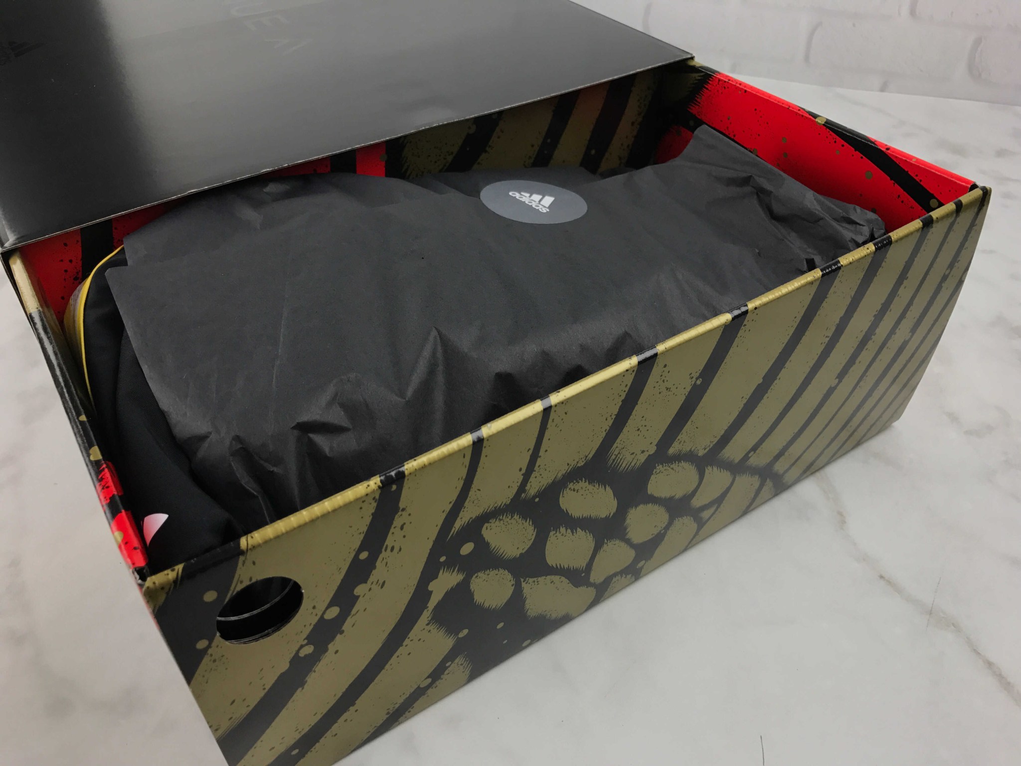 Avenue A by Adidas Winter 2016 Subscription Box Review - Hello Subscription