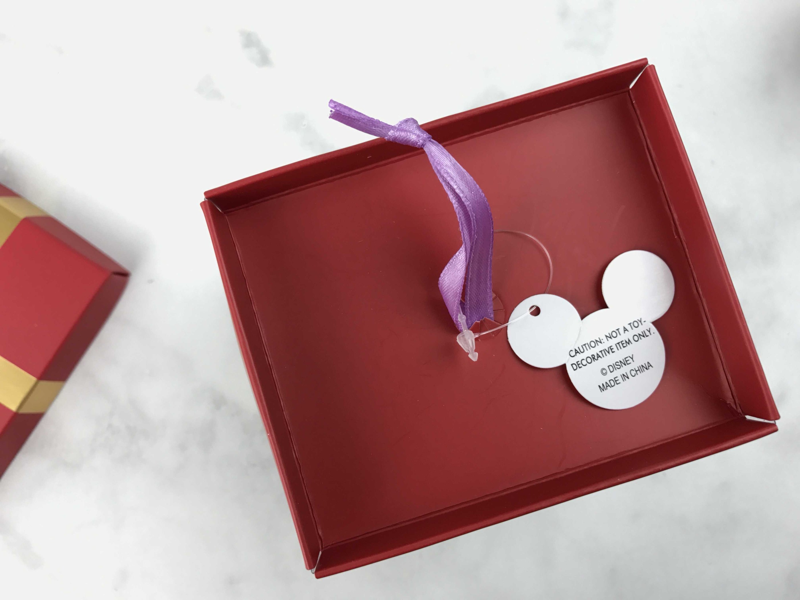 Disney Park Pack Holiday Edition December 2016 Subscription Box - Hello ...