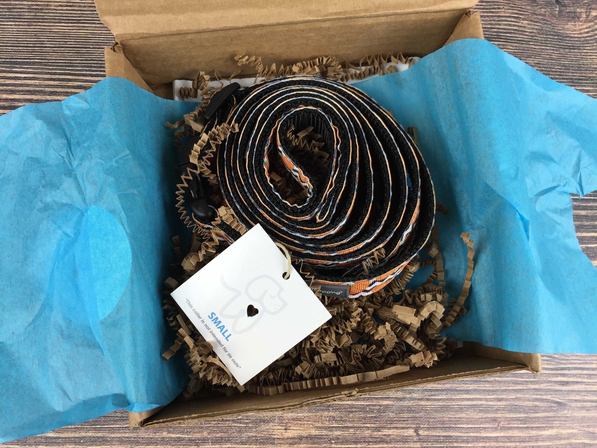 Get Wagging November 2016 Subscription Box Review - Hello Subscription