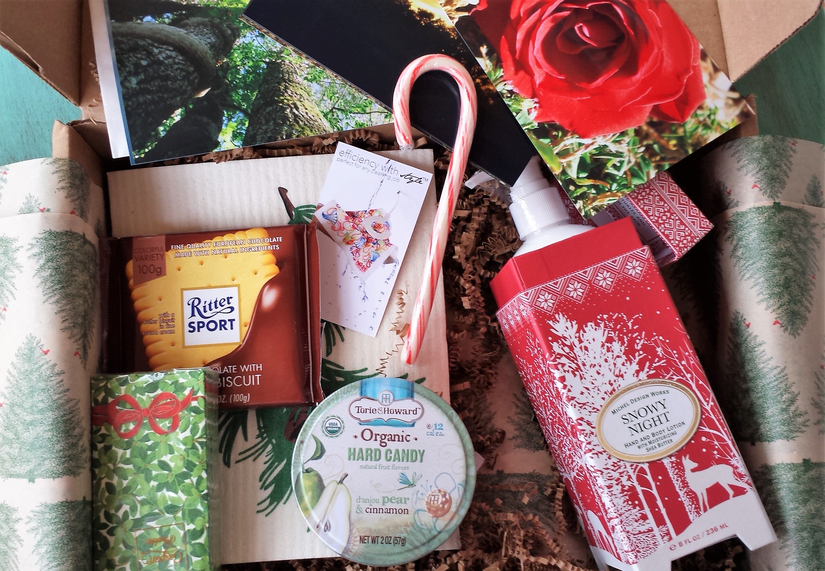 GrandBox Subscription Box Review & Coupon - December 2016 - Hello ...