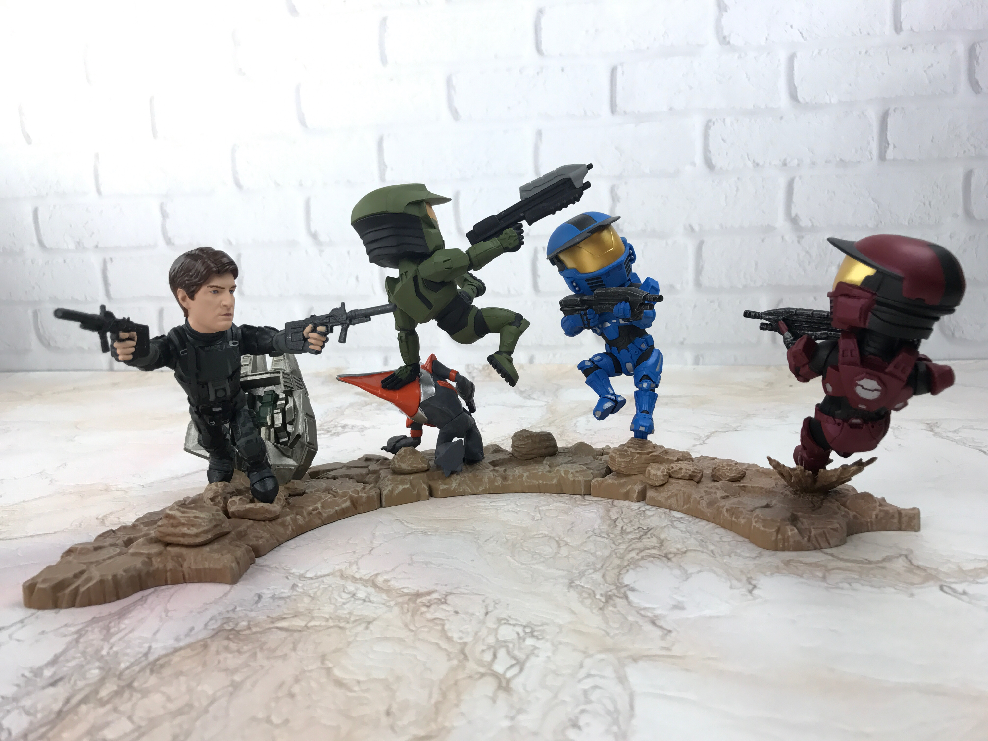 Halo Legendary Crate December 2016 Subscription Box Review + Coupon ...