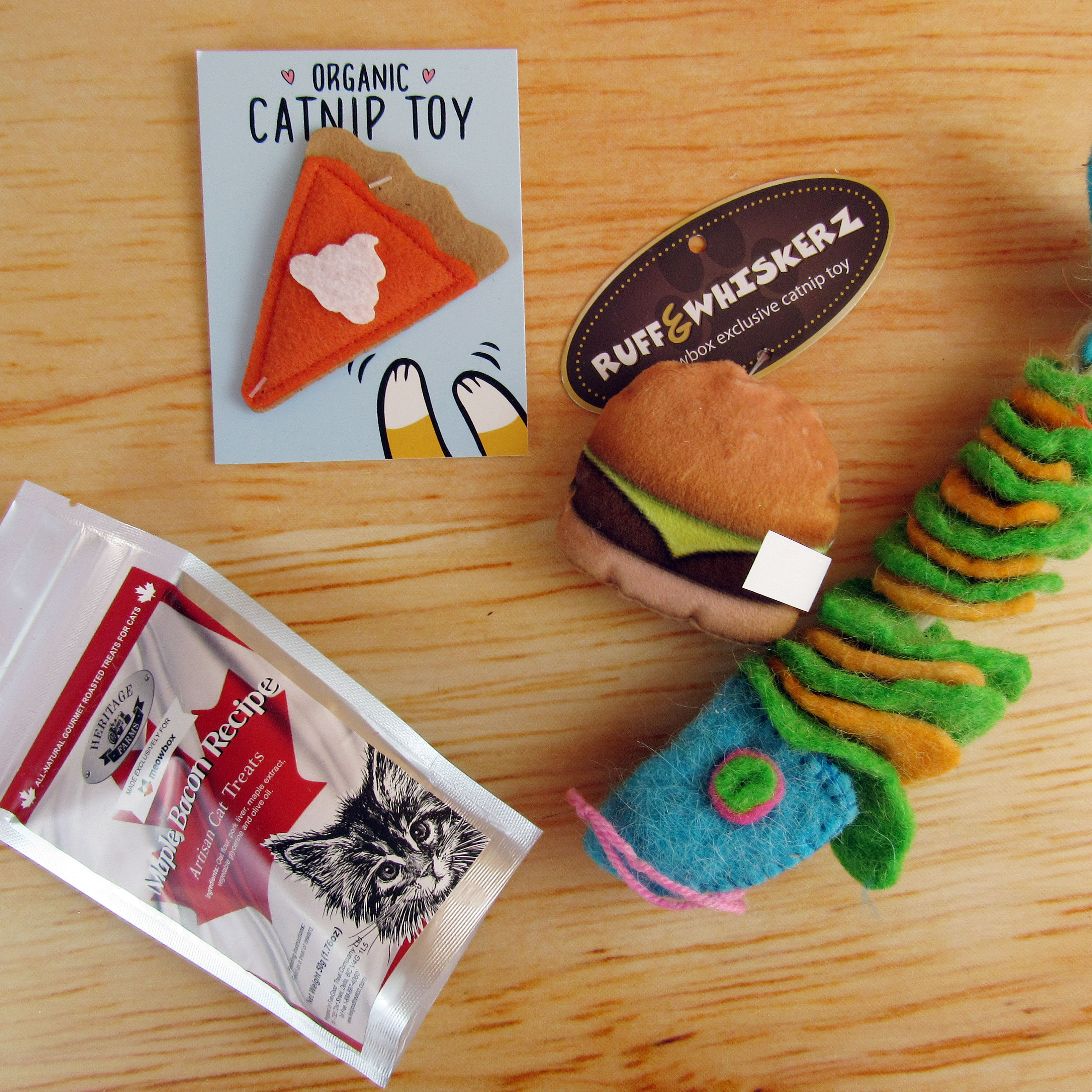 November 2016 Meowbox Subscription Box Review & Coupon - Hello Subscription