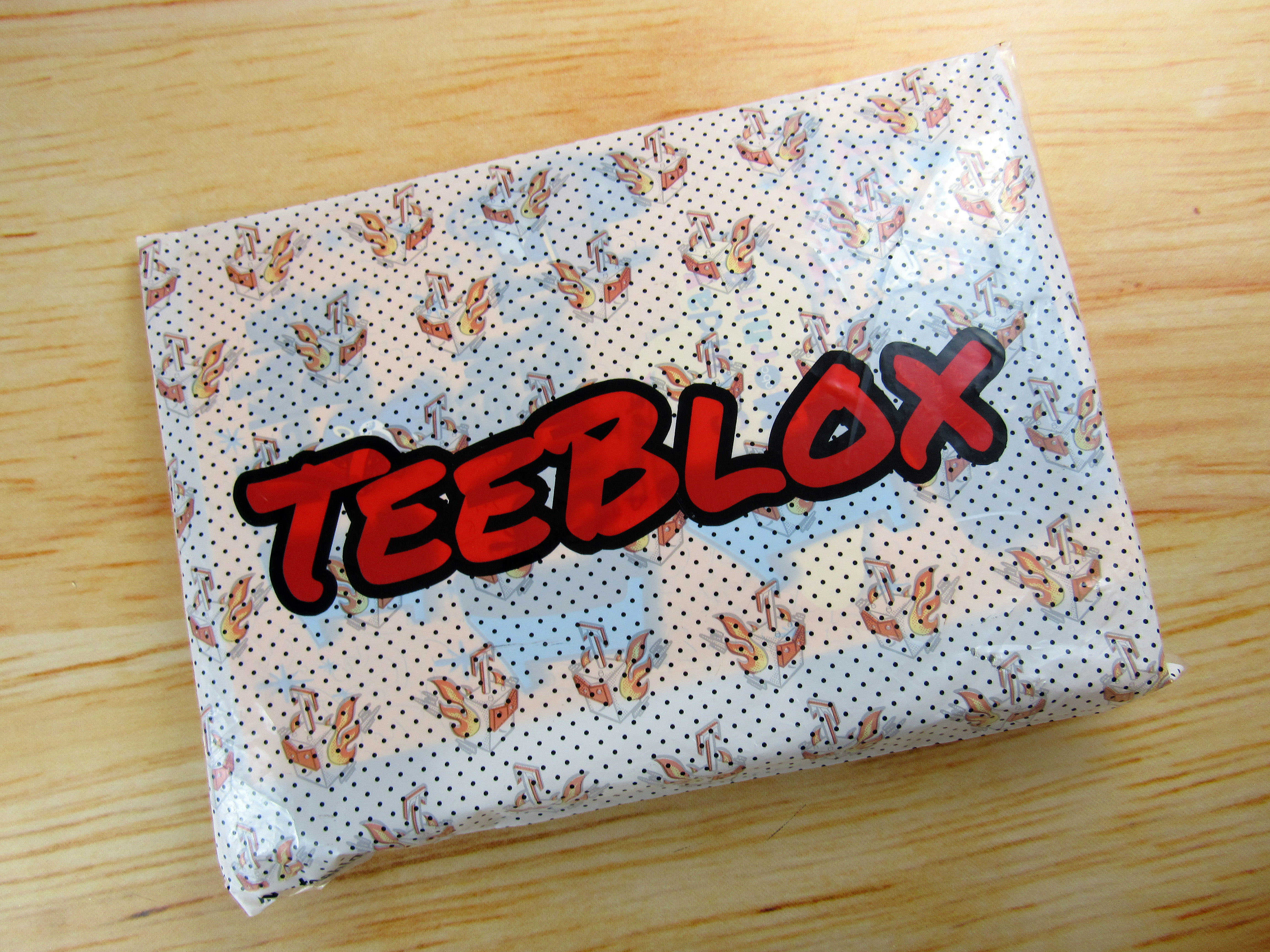 TeeBlox April 2017 Subscription Box Review & Coupon - DC Comics - Hello ...