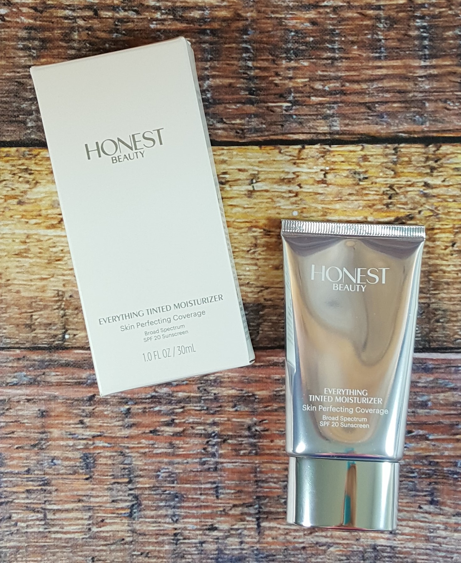 Honest Beauty Bundle Review + Coupon - Hello Subscription