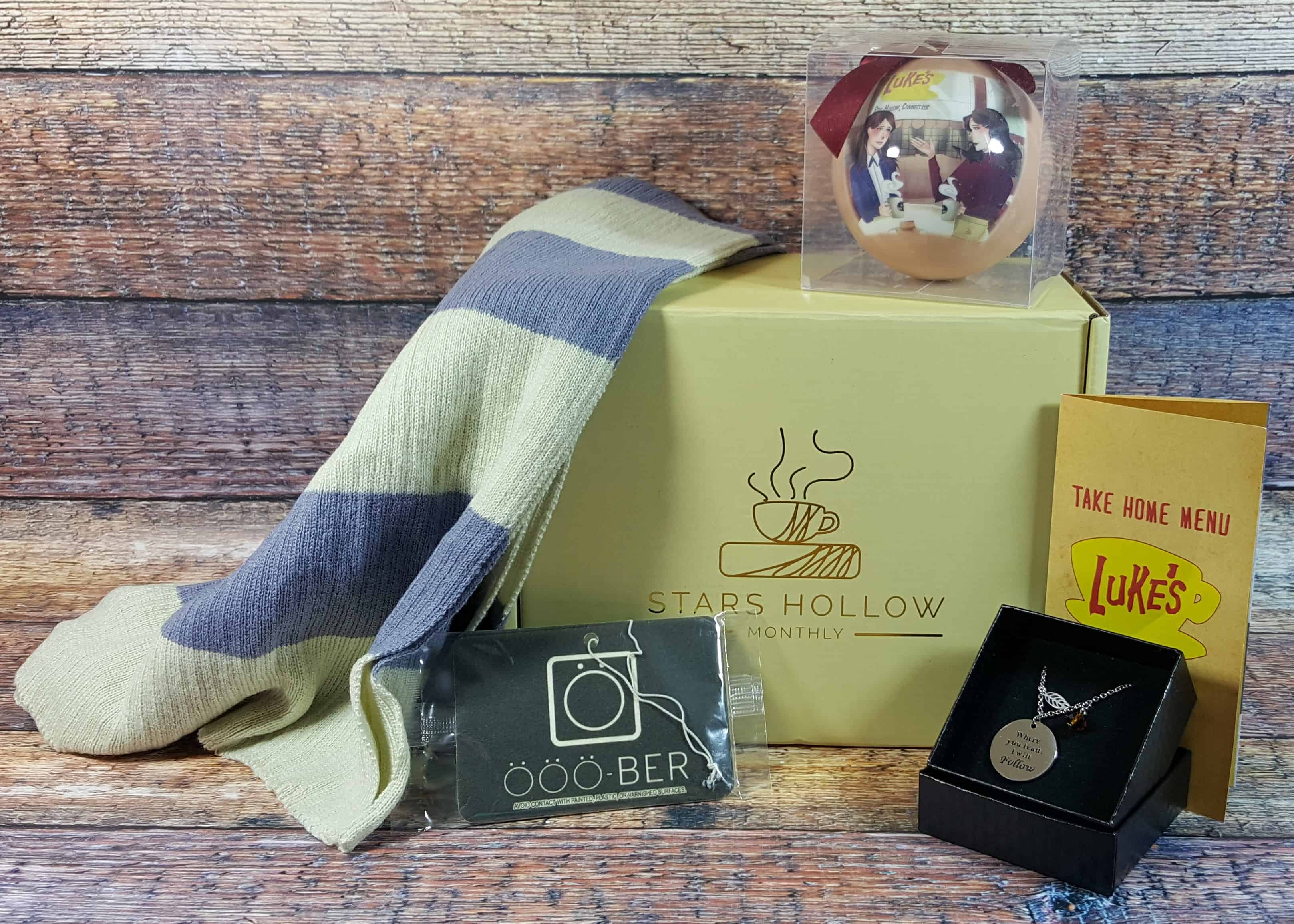 Stars Hollow Monthly Subscription Box Review - December 2016 - Hello ...