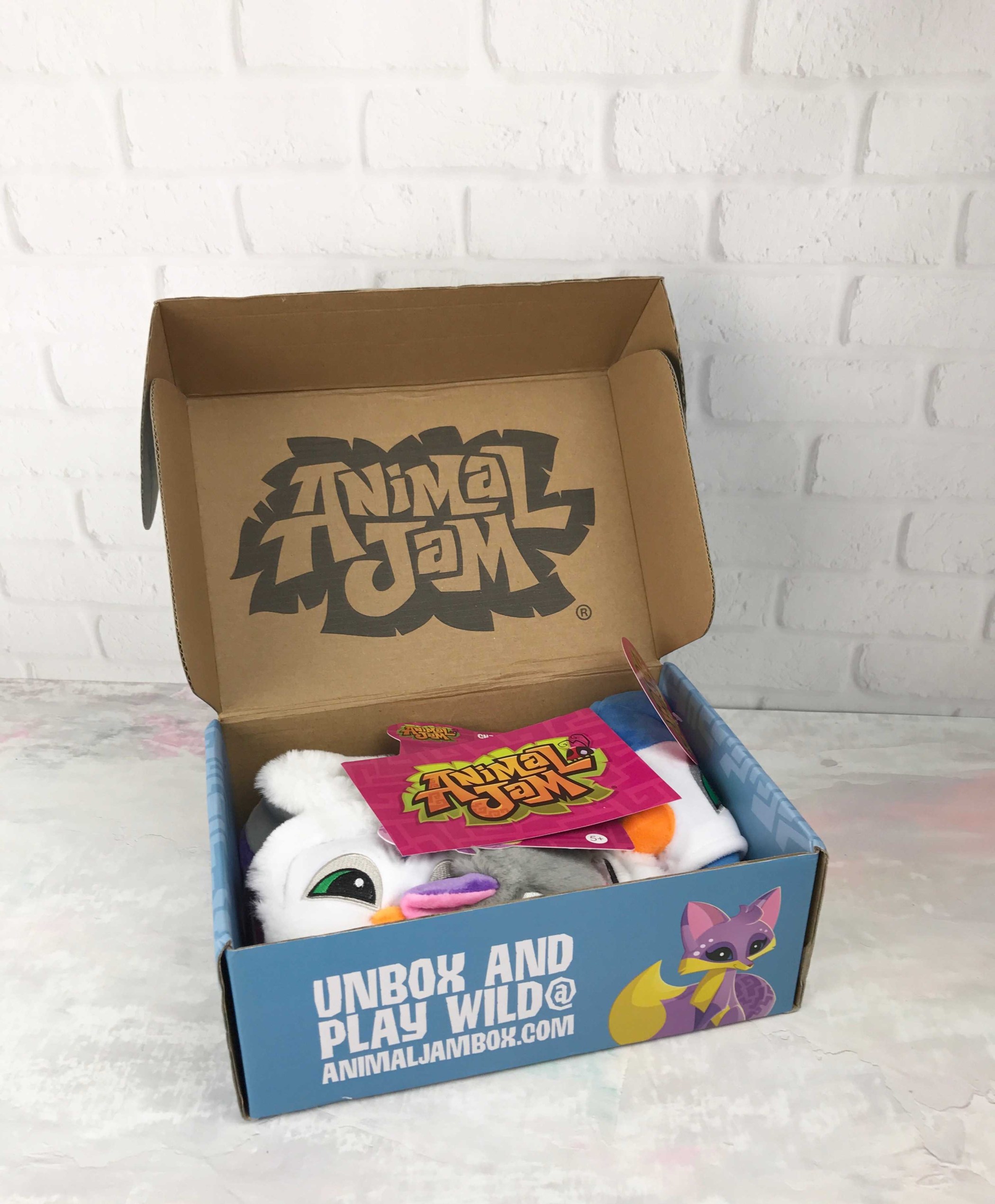 Animal Jam Box Review - Winter 2016-2017 - Hello Subscription