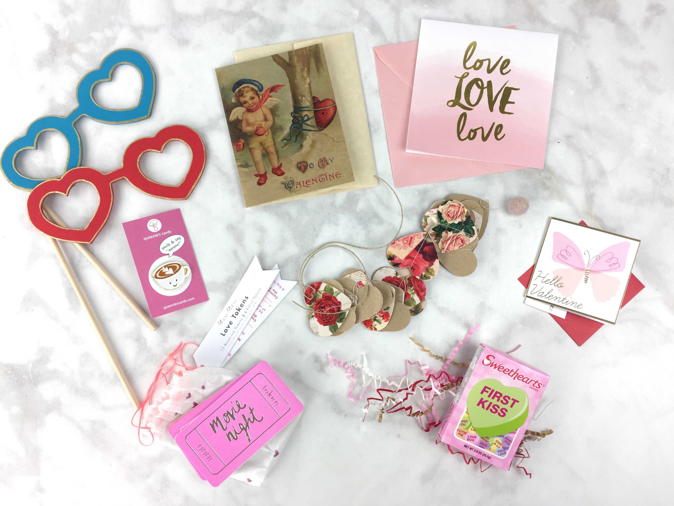 TINSELBOX Reviews: Get All The Details At Hello Subscription!