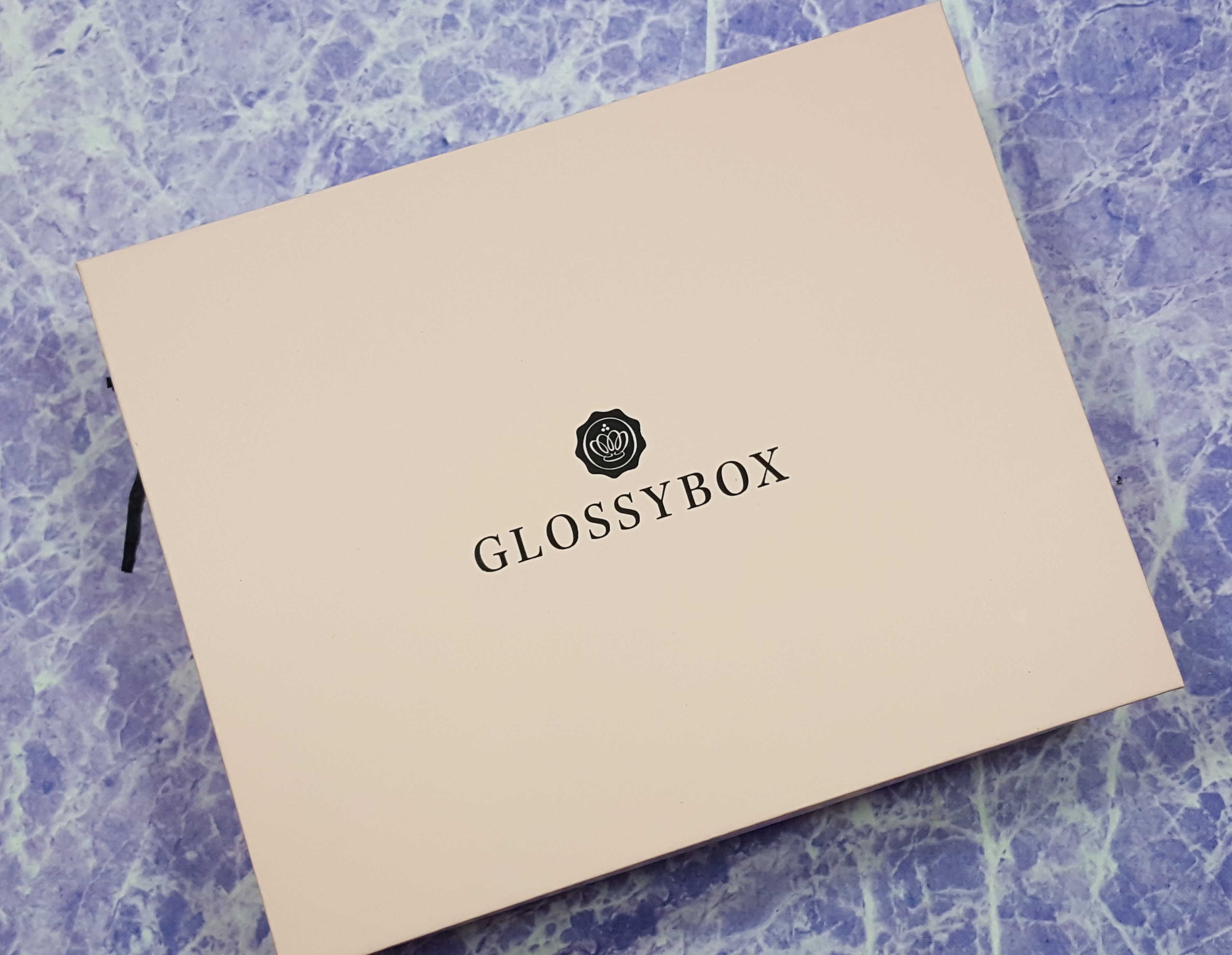 January 2017 Glossybox Subscription Box Review - Hello Subscription