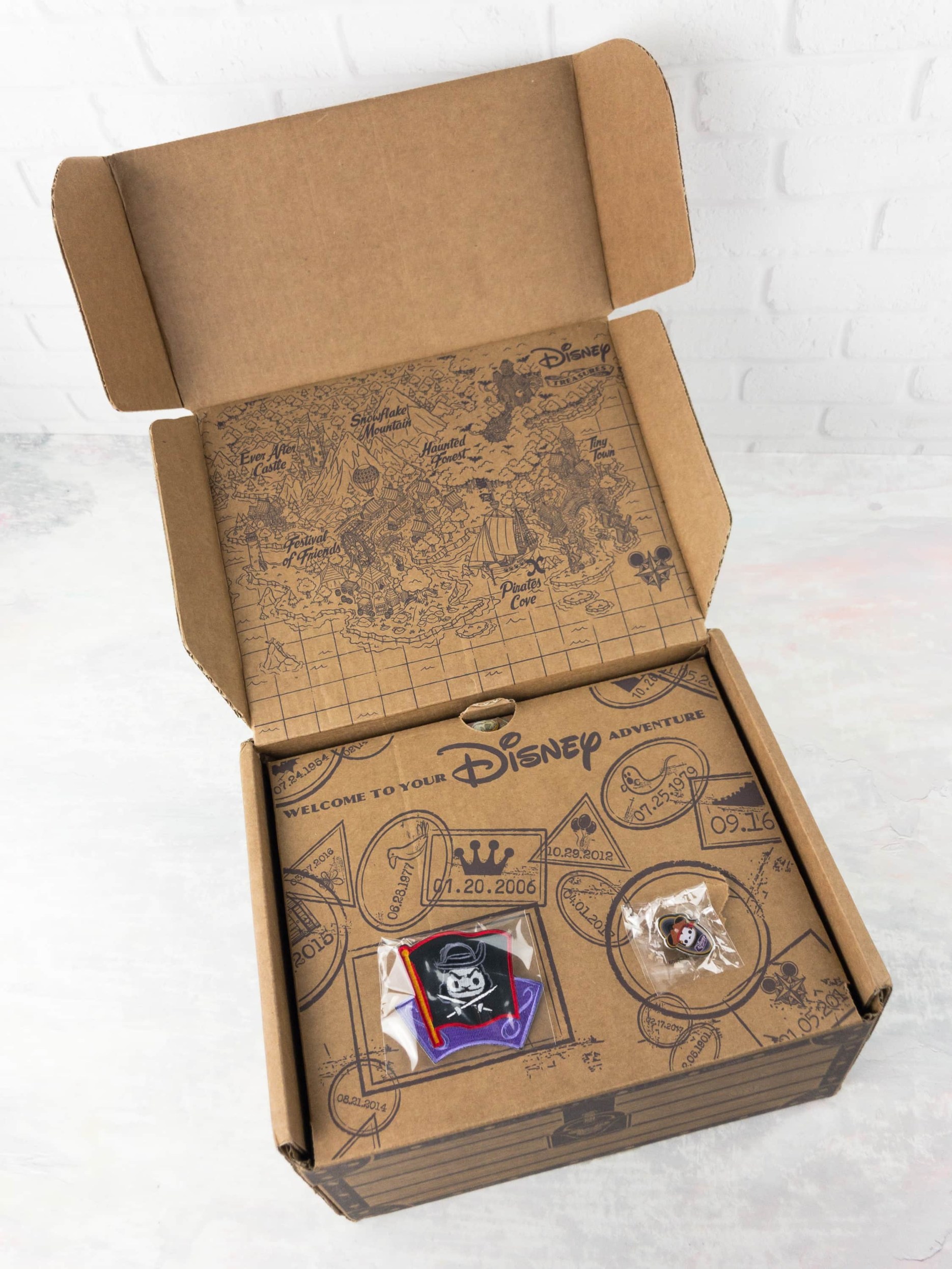 Disney Treasures April 2017 Subscription Box Review - Hello Subscription