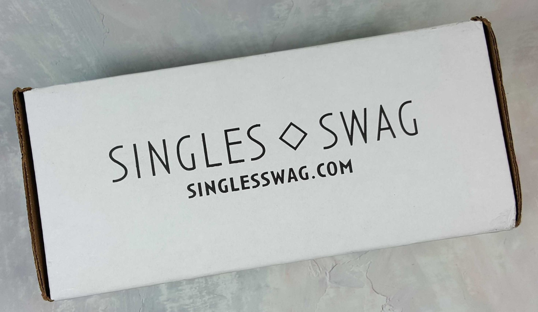 SinglesSwag Subscription Box Review & Coupon - May 2017 - Hello ...