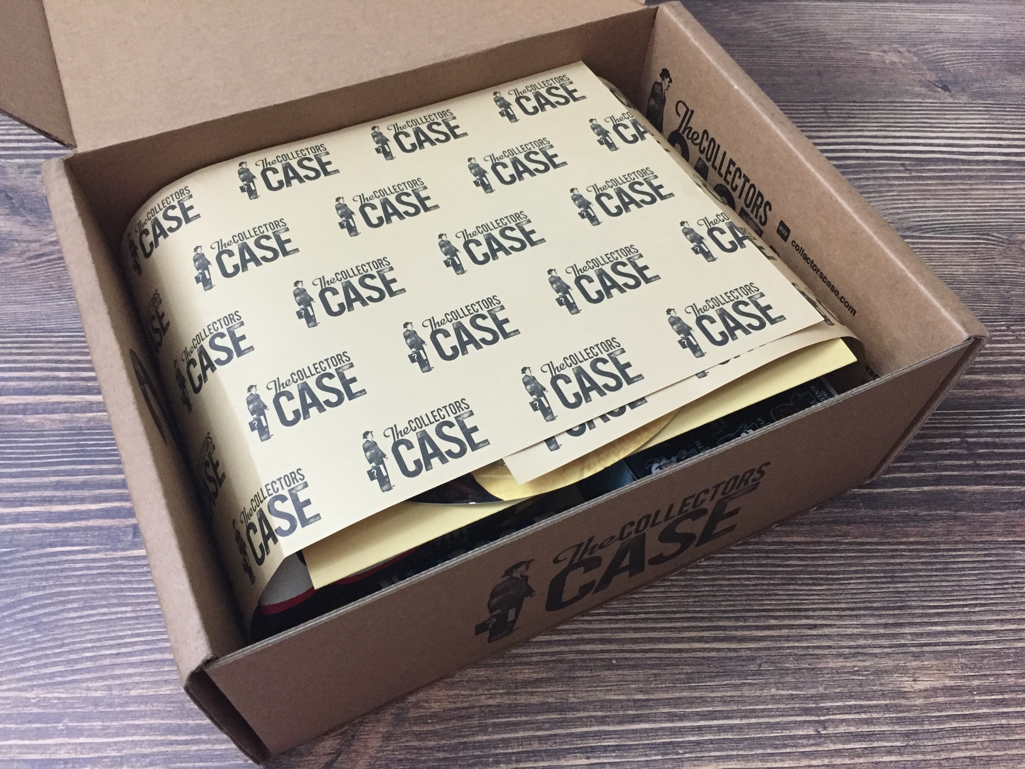 The Collectors Case April 2017 Subscription Box Review - Hello Subscription