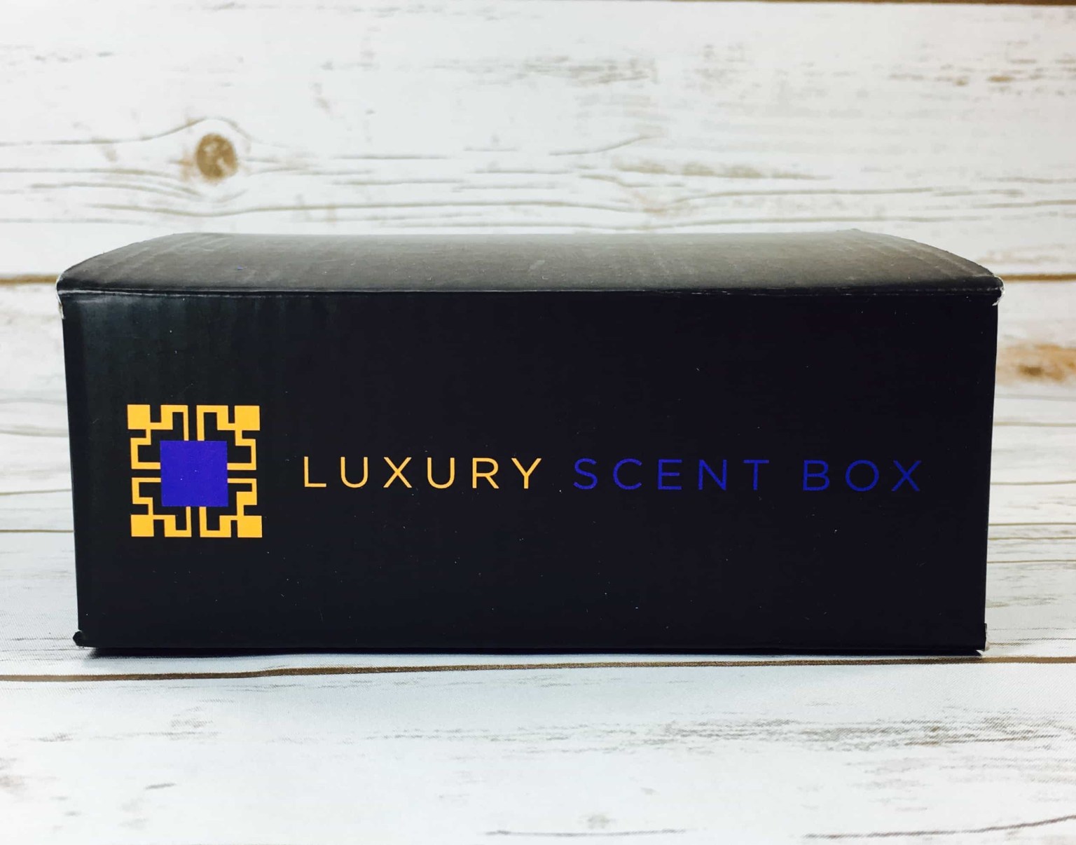 Luxury Scent Box Subscription Box Review - June 2017 - Hello Subscription