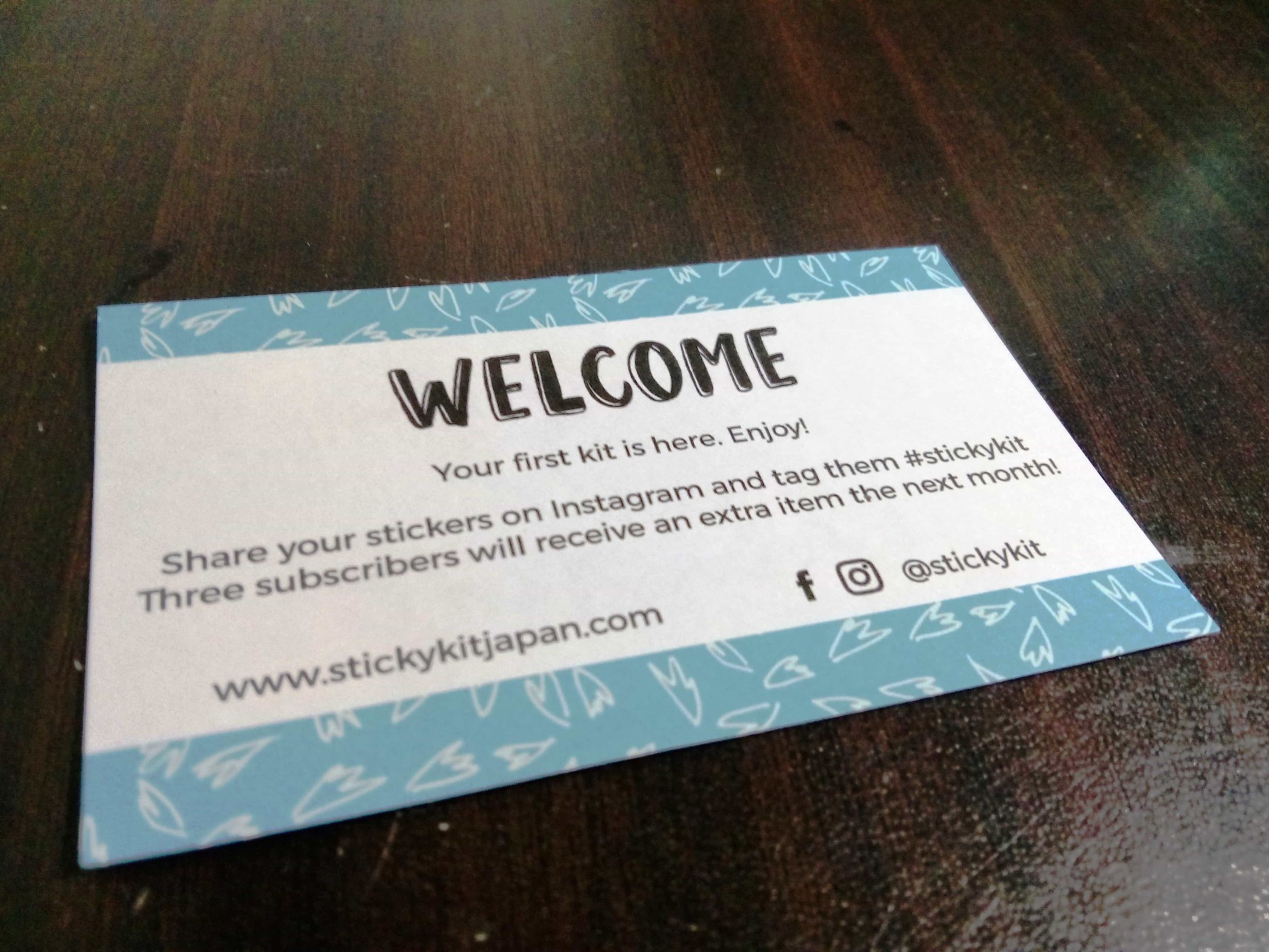 Sticky Kit August 2017 Subscription Box Review + Coupon - Hello ...