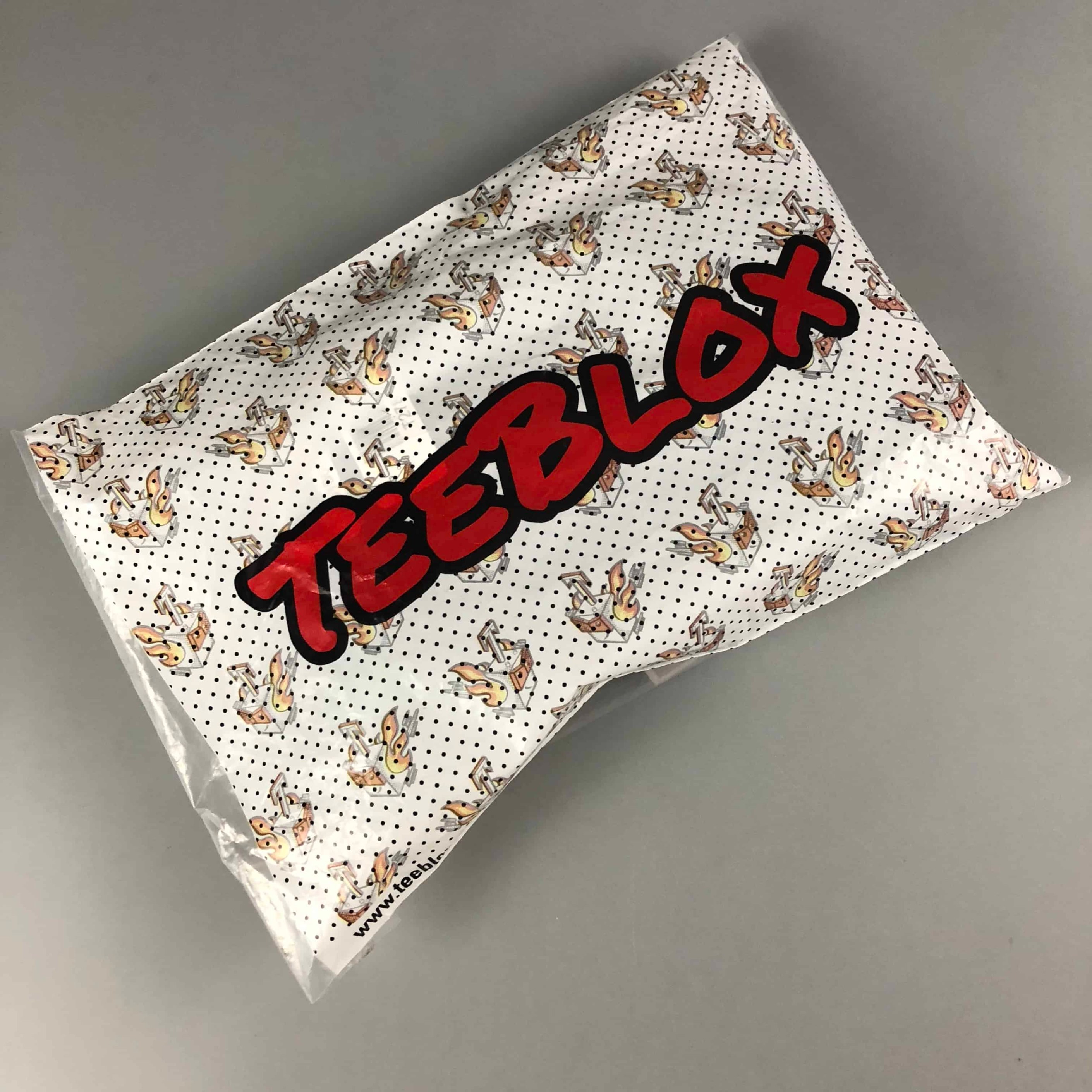 TeeBlox December 2017 Subscription Box Review & Coupon - DC Comics ...