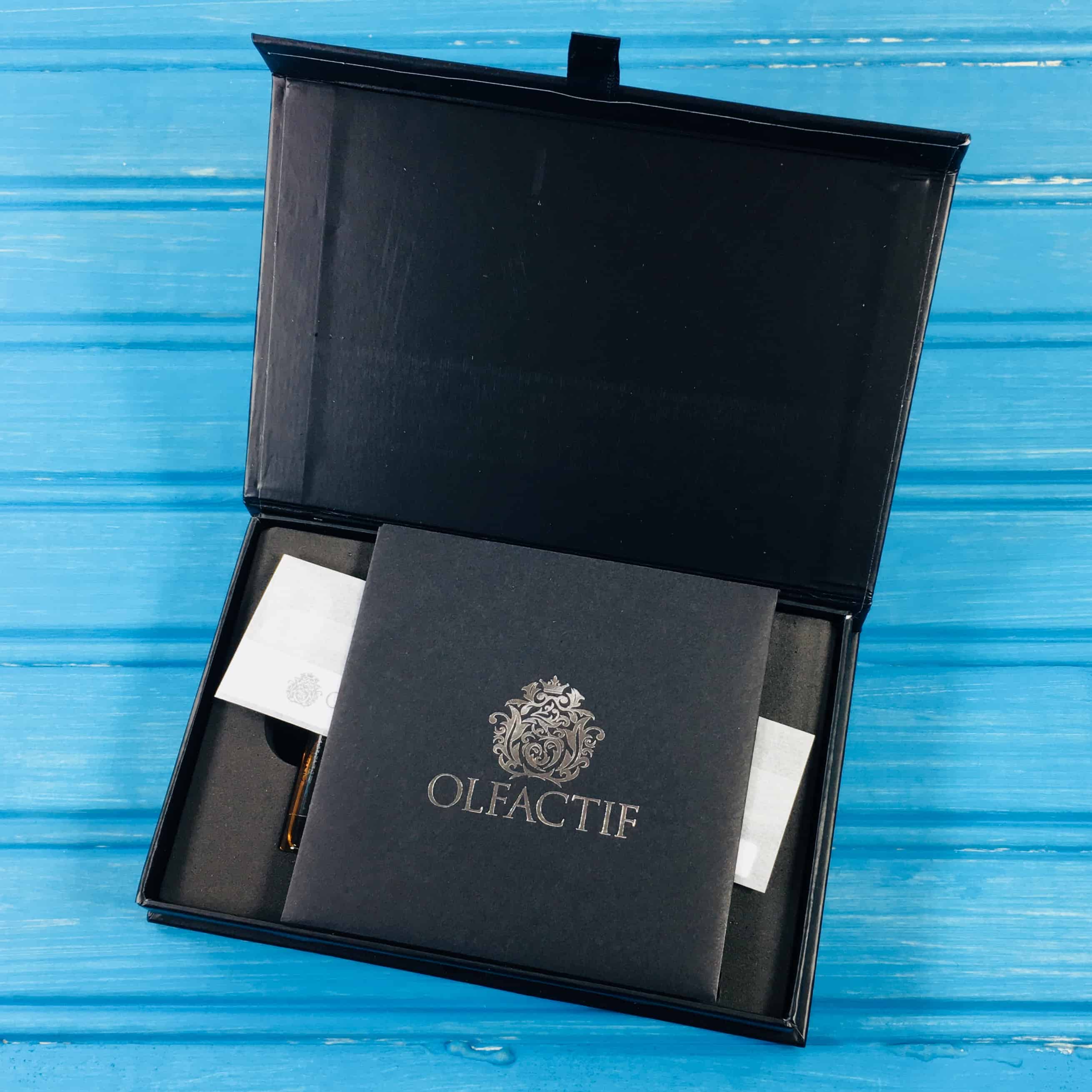 Olfactif December 2017 Subscription Box Review - Hello Subscription