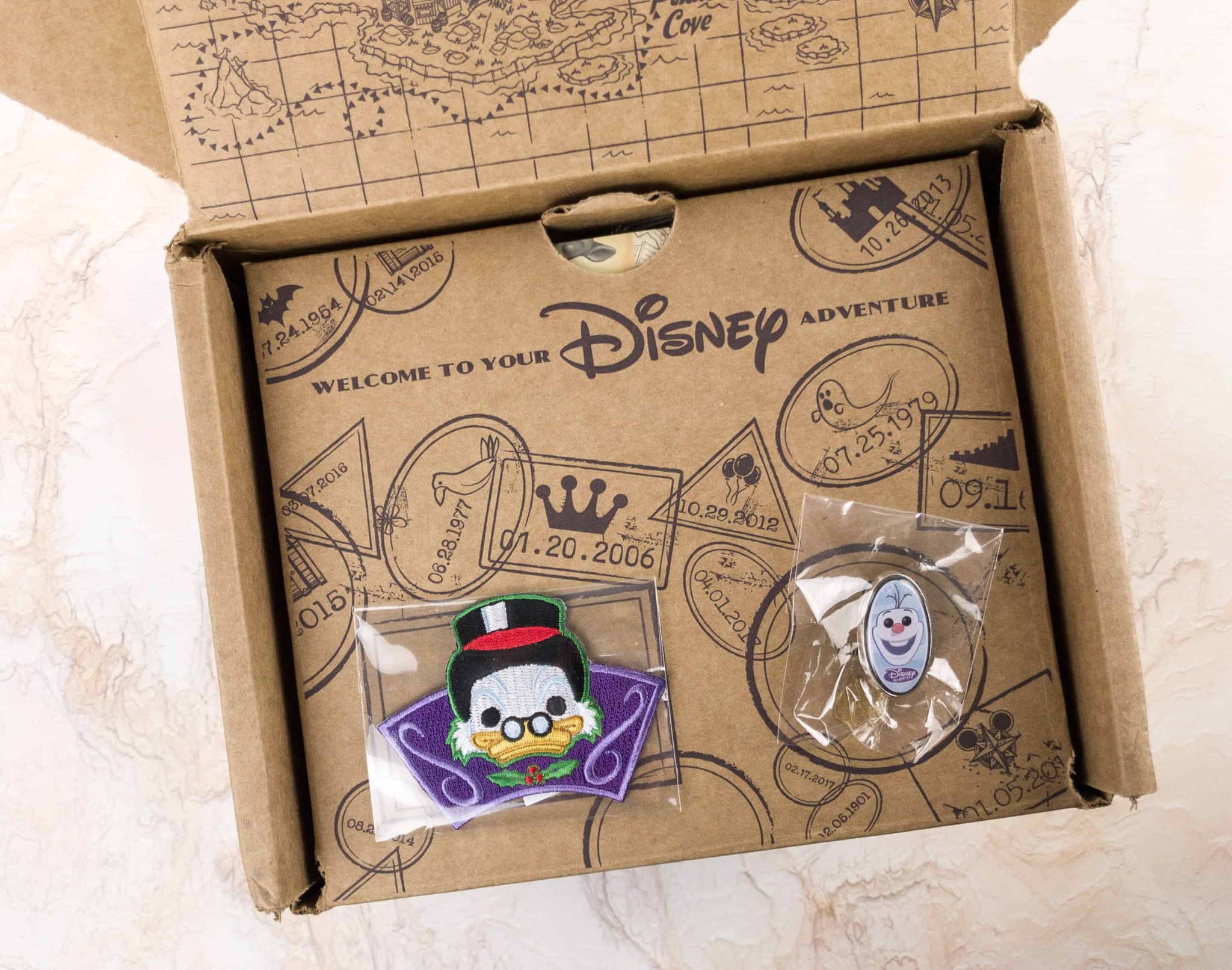 Disney Treasures December 2017 Subscription Box Review - Hello Subscription