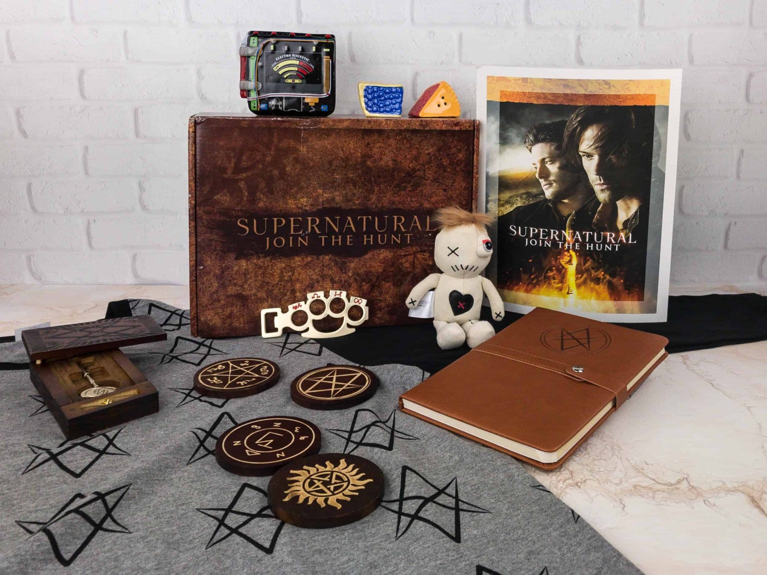 Supernatural Box Winter 2017 Review - Hello Subscription