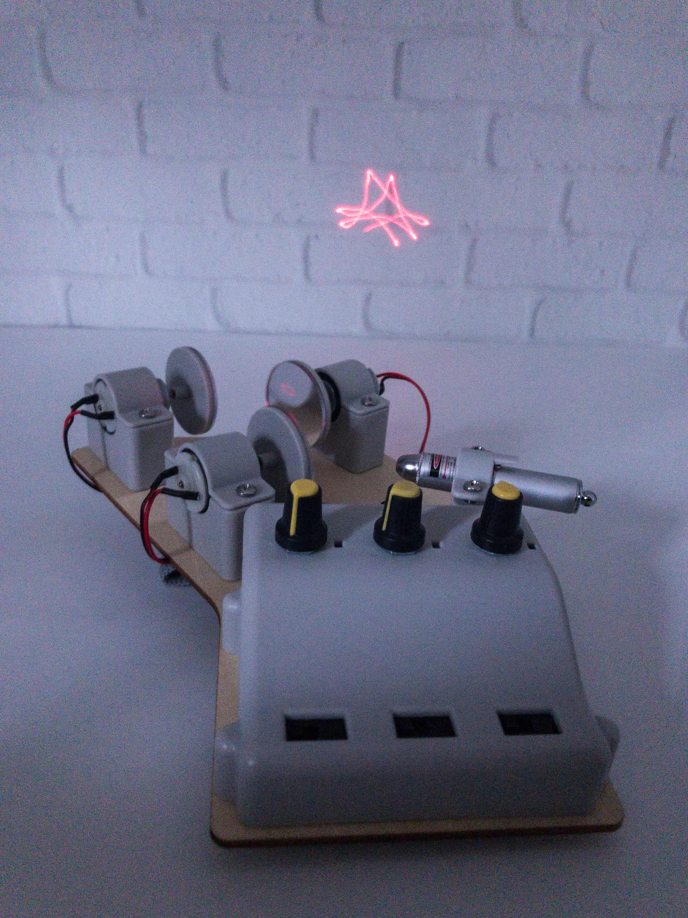 Tinker Crate Electronics Pack Review - Laser Projector - Hello Subscription