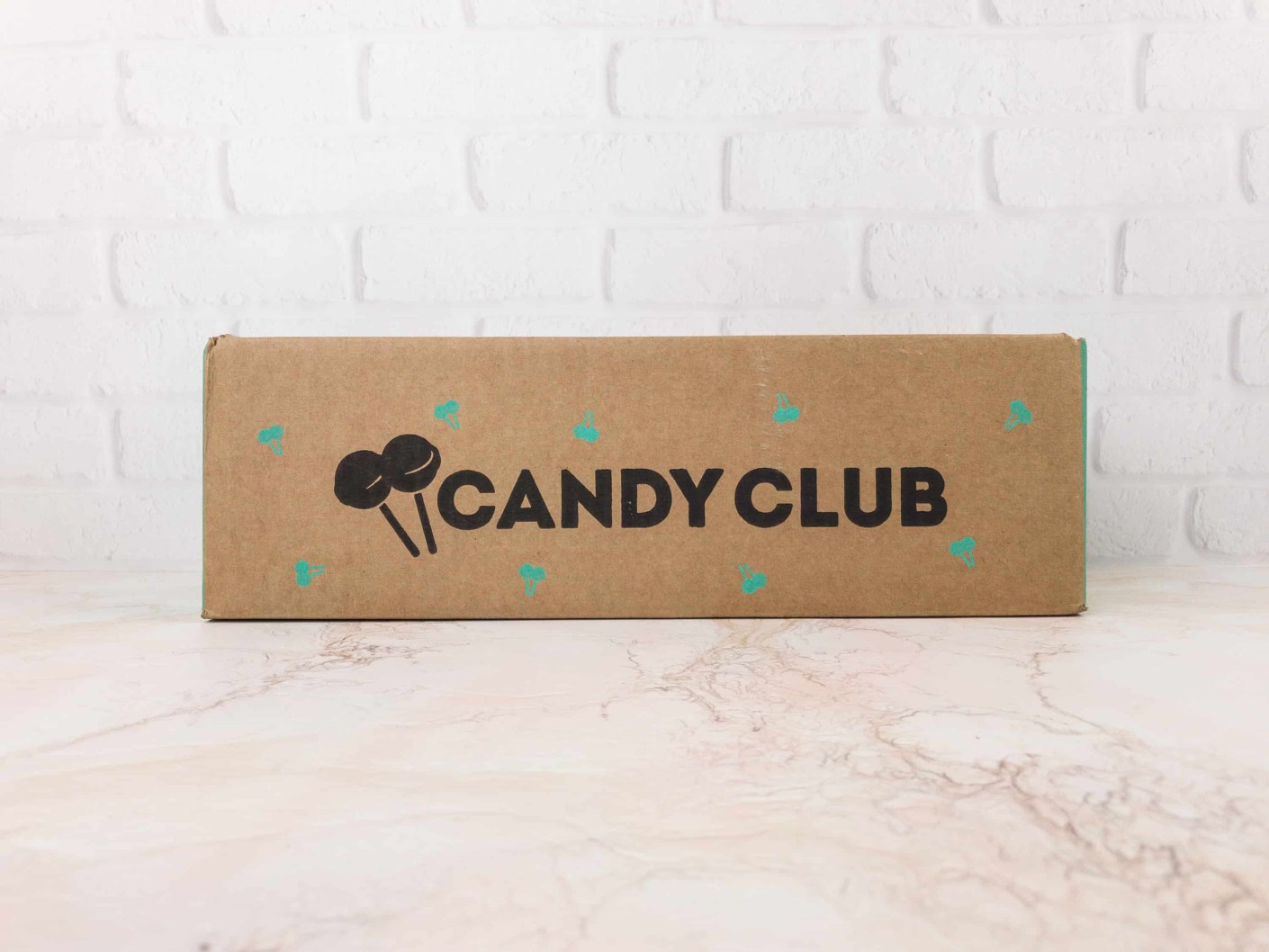 Candy Club Subscription Box Review + 50% off Coupon - January 2018 ...