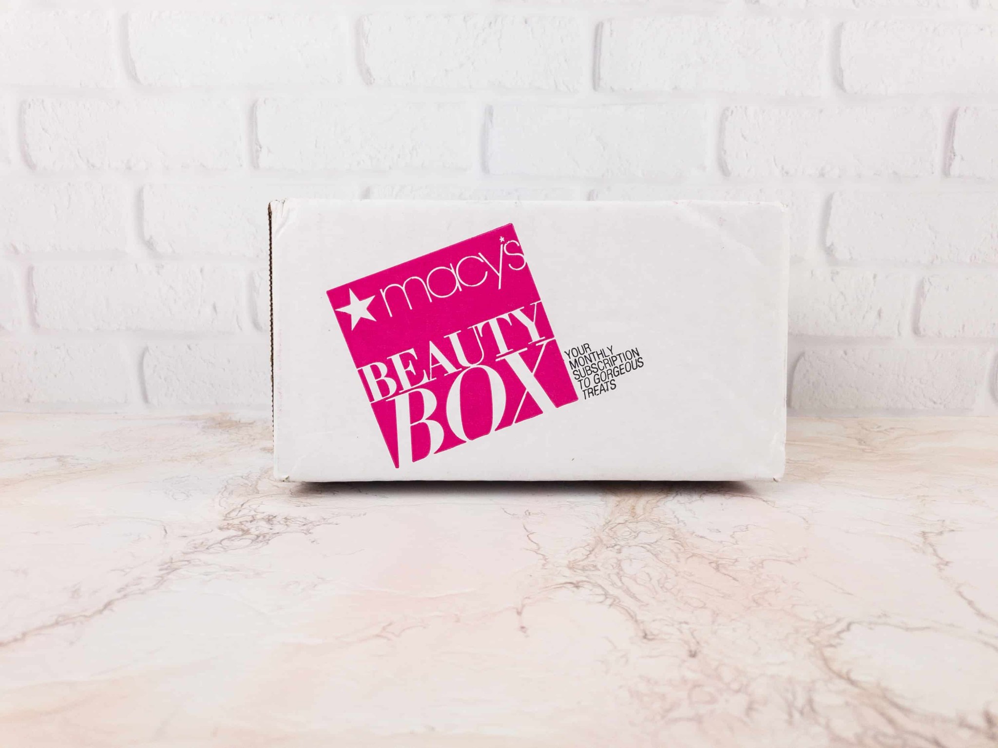 Macy's Beauty Box January 2018 Subscription Box Review - Hello Subscription