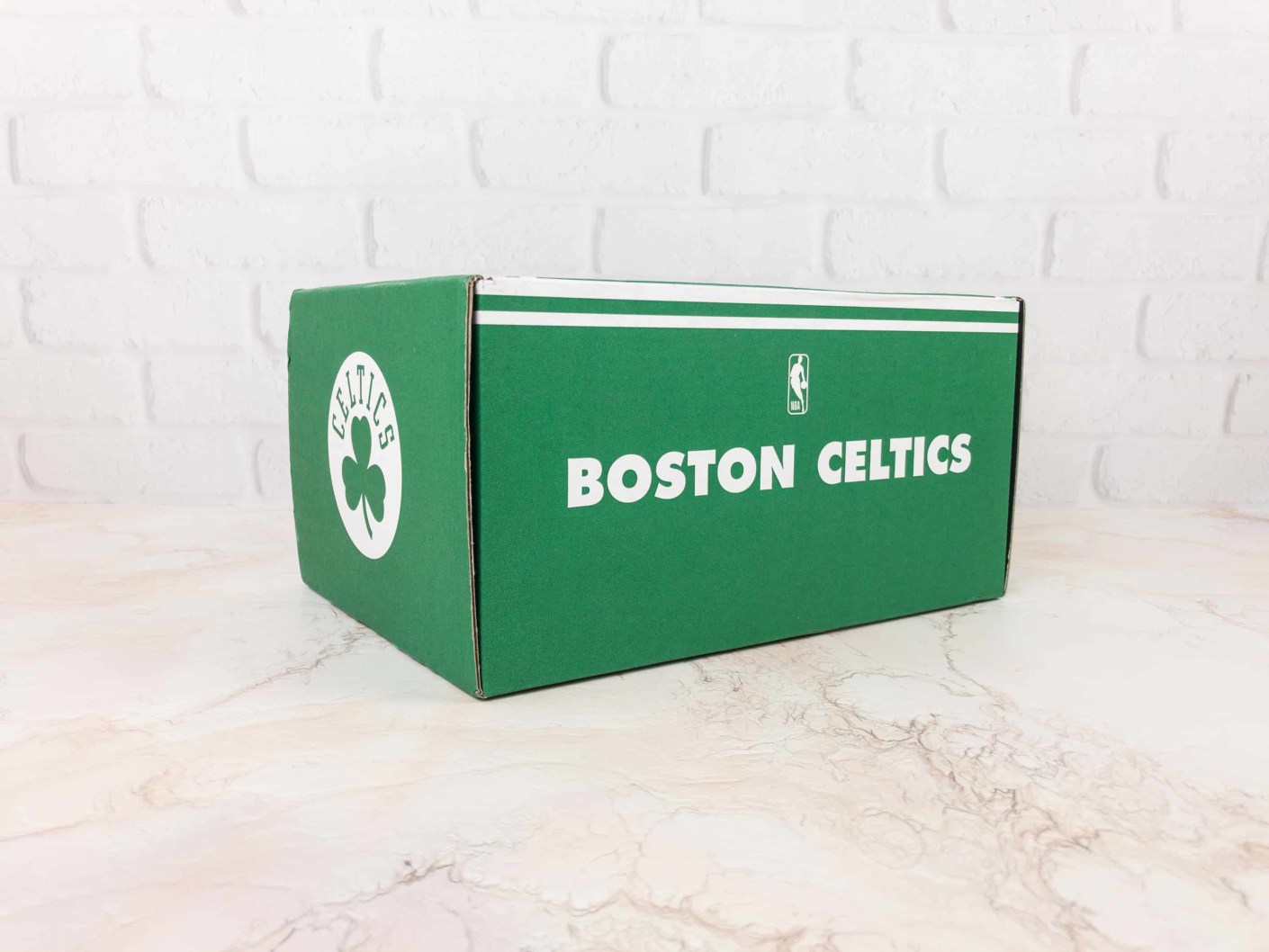 Courtside Crate by Sports Crate: NBA Edition January 2018 Subscription ...