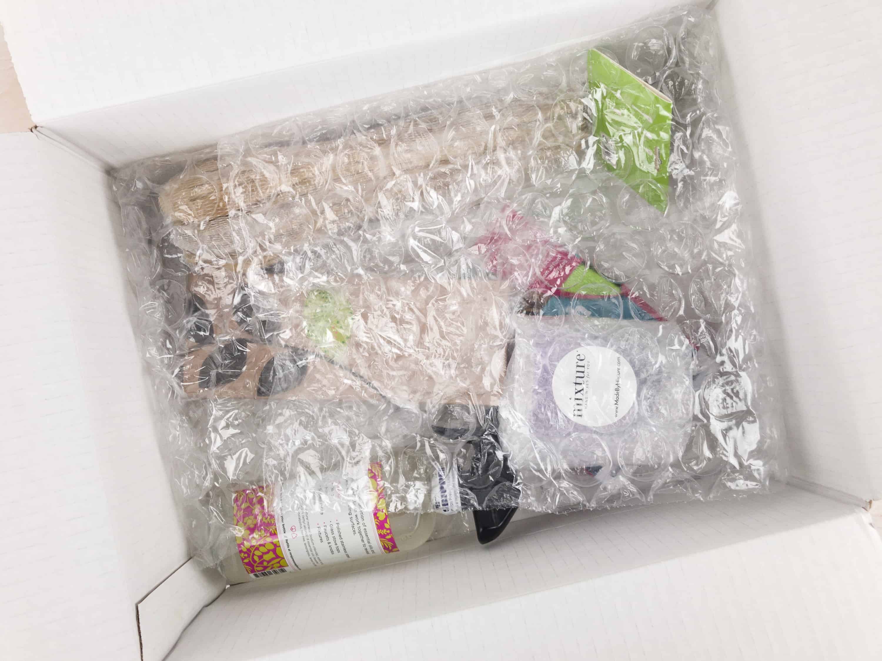 SQUIX QBox Review + Coupon - January 2018 - Hello Subscription