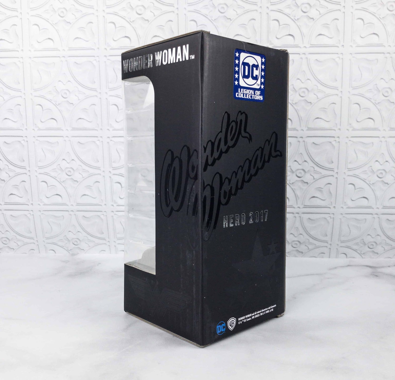 DC Legion of Collectors 2017 Hero Gift Review - Wonder Woman - Hello ...